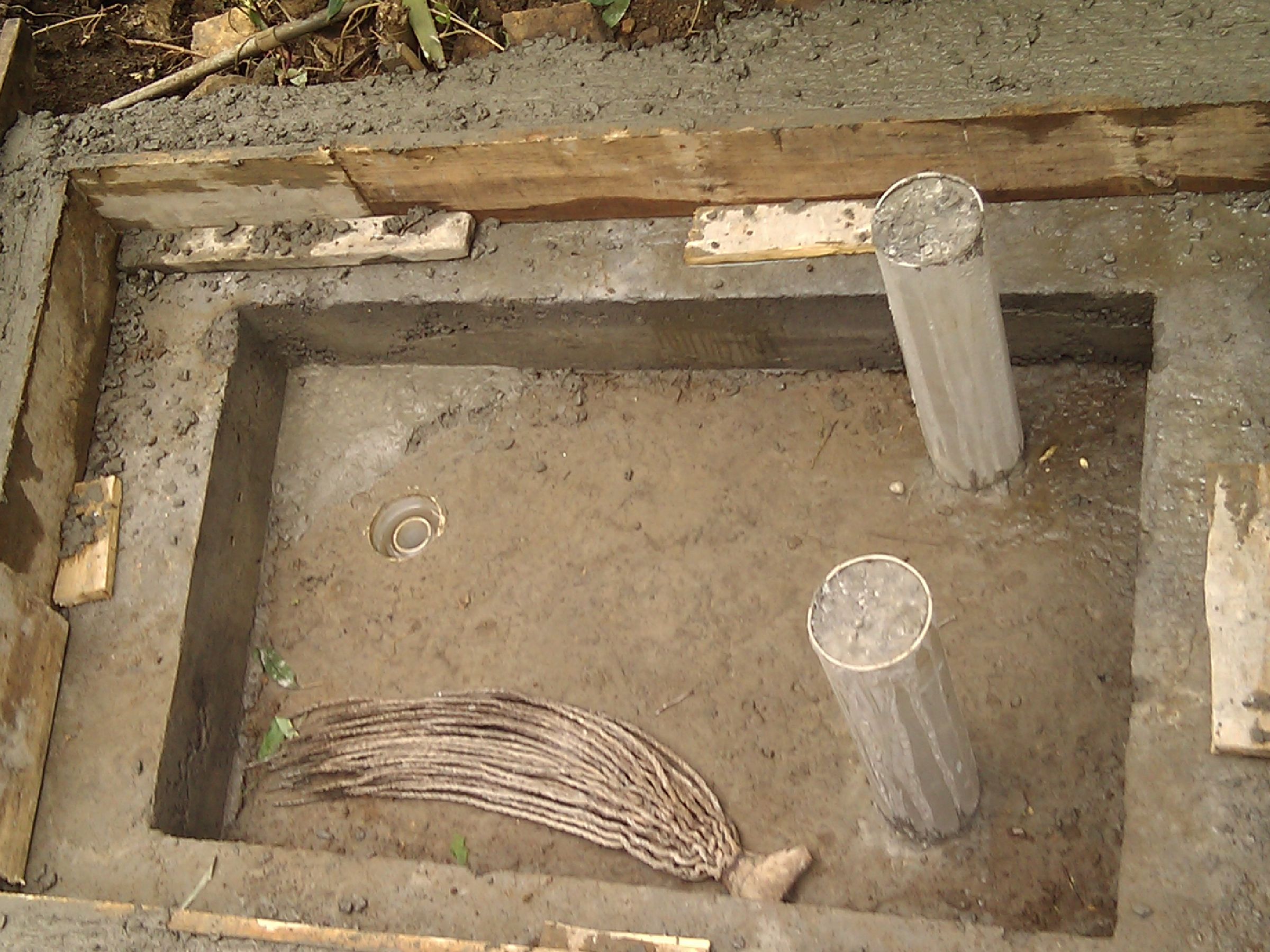 Concrete Pond : 9 Steps (with Pictures) - Instructables