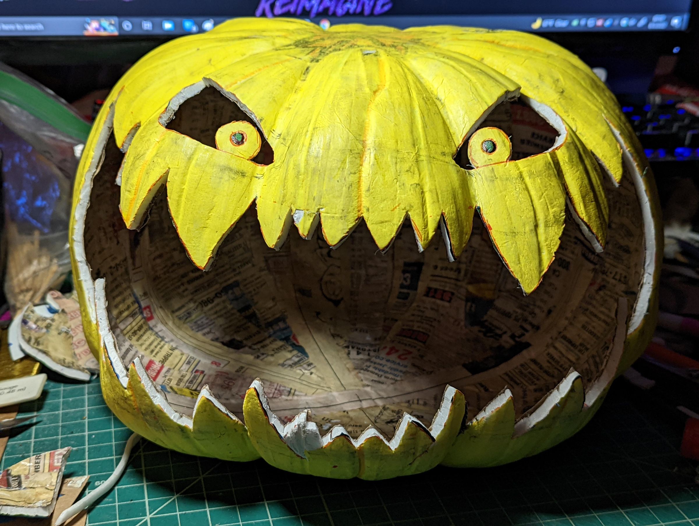 DIY Paper Maché Jack-O'Lantern : 10 Steps (with Pictures) - Instructables