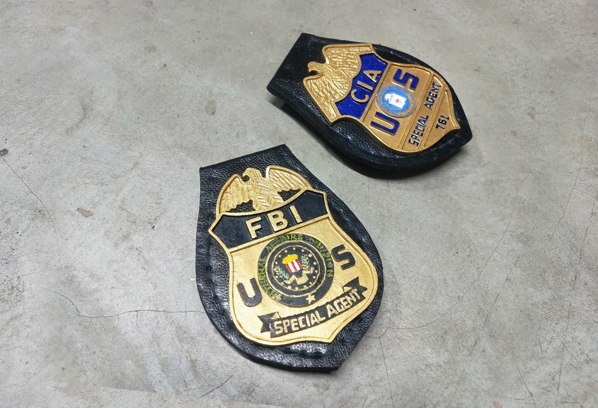 FBI - CIA Badges : 15 Steps (with Pictures) - Instructables