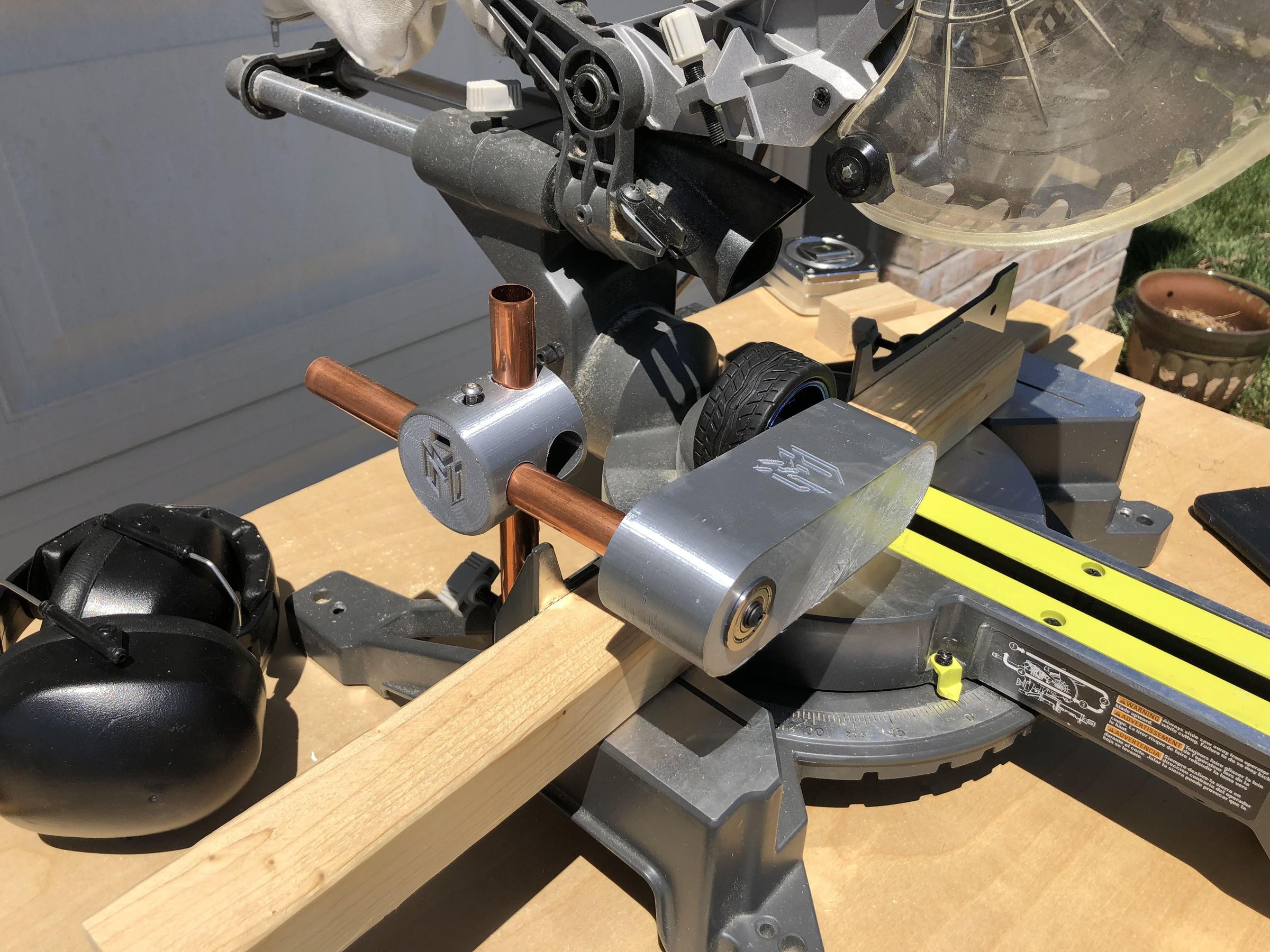 Miter Saw Measuring Device : 8 Steps (with Pictures) - Instructables