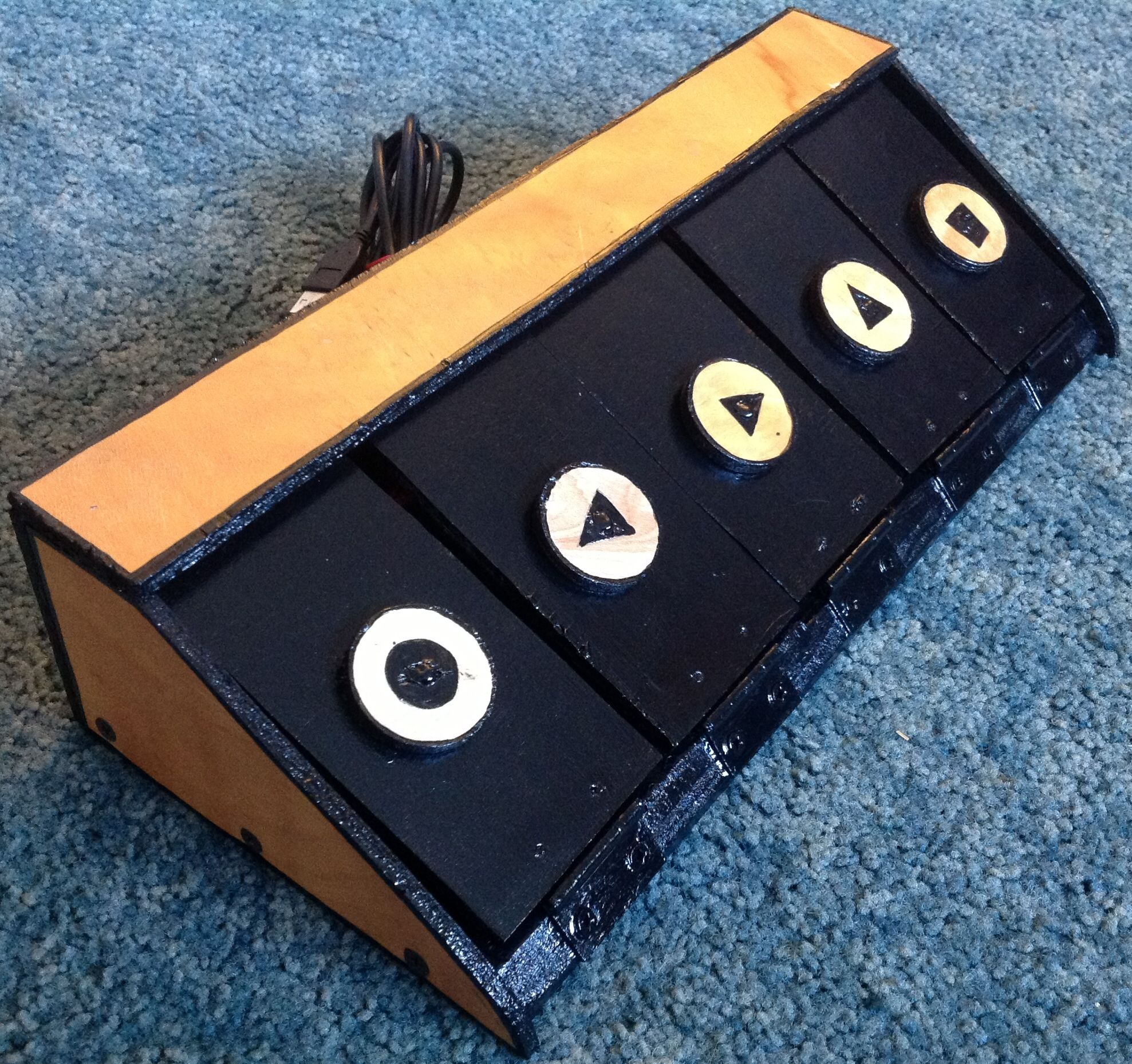 DIY USB Pedal Board for Live Looping : 5 Steps (with Pictures ...