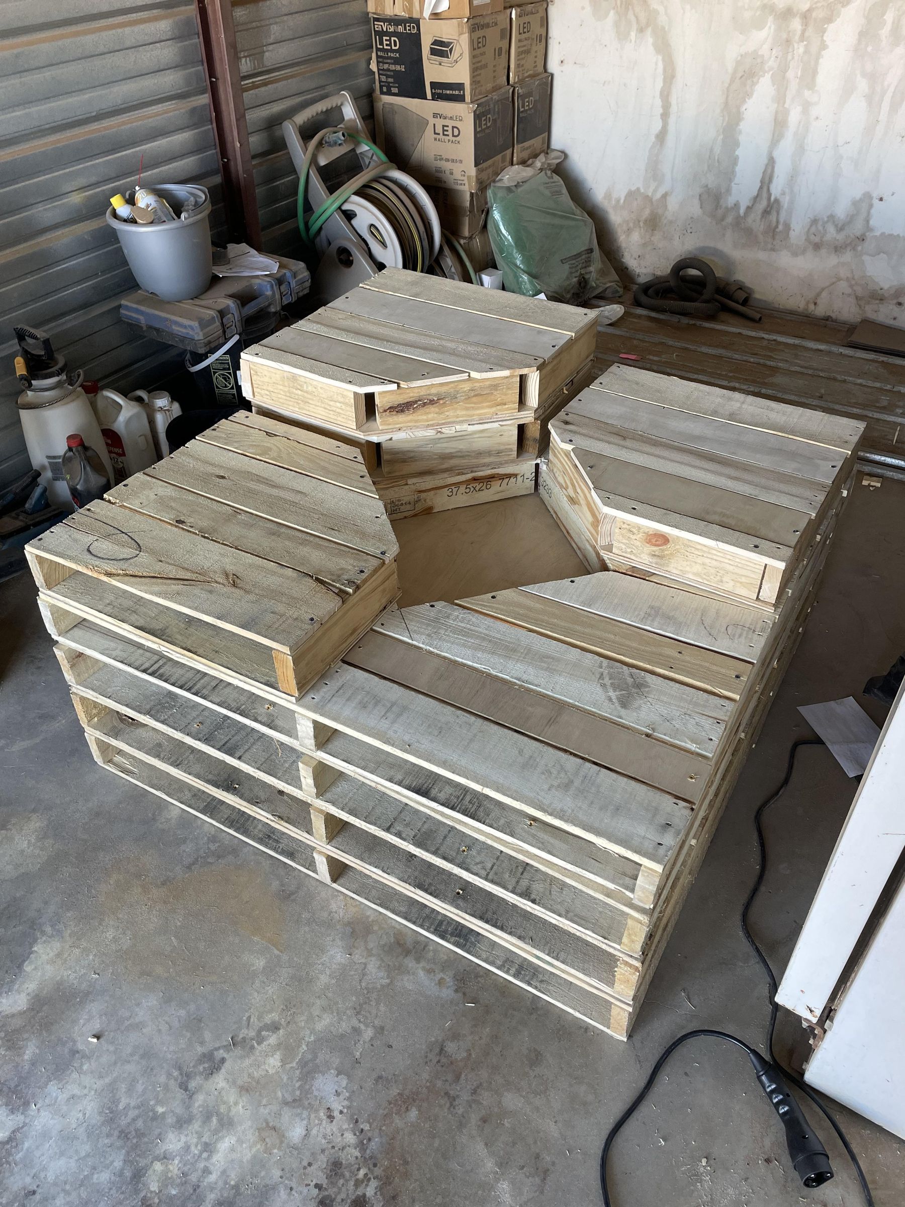 Modular Bench Stackable Seating Solution : 4 Steps (with Pictures) - Instructables