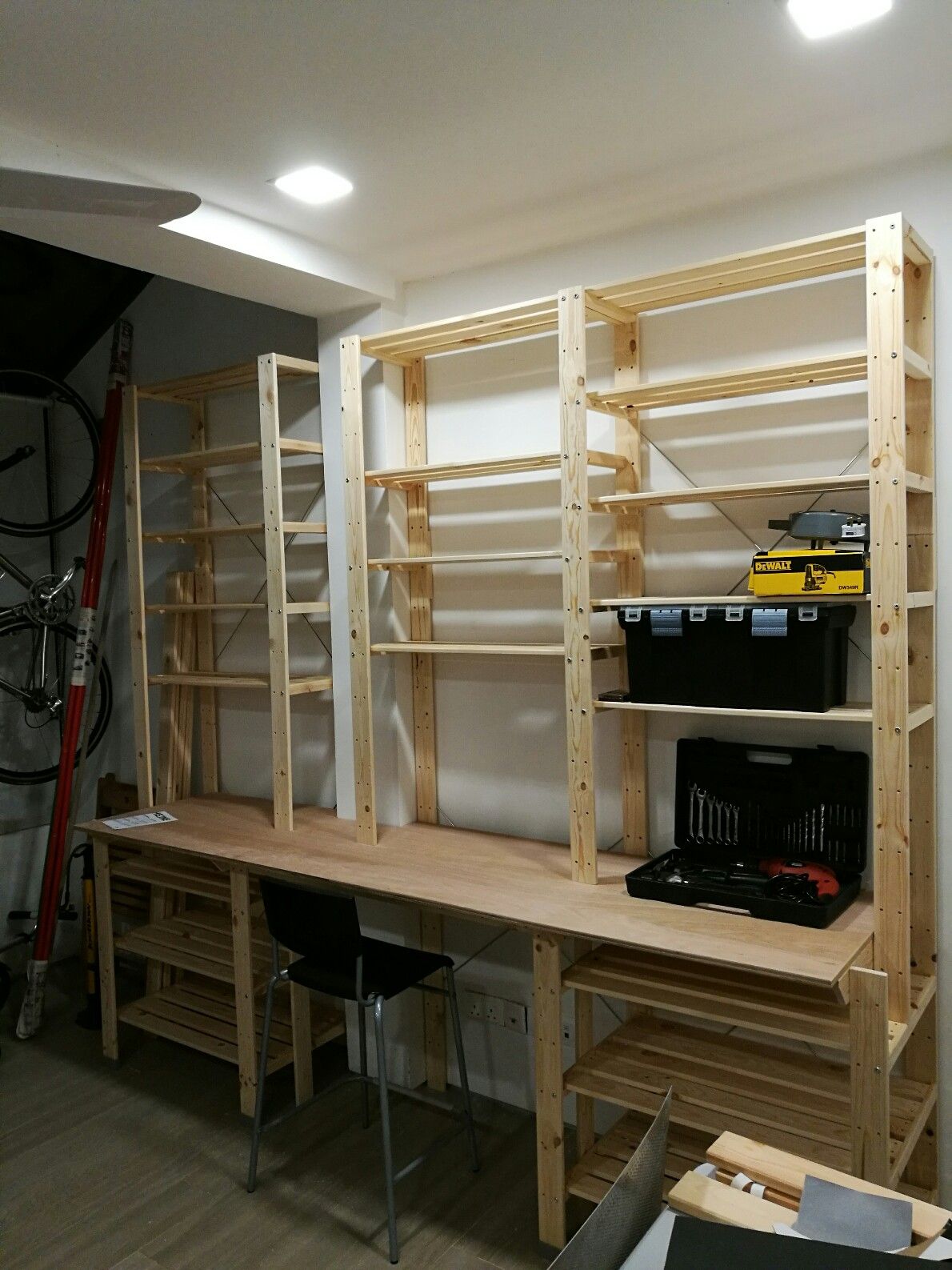 Quick & Easy Lightweight Work Bench : 6 Steps (with Pictures ...