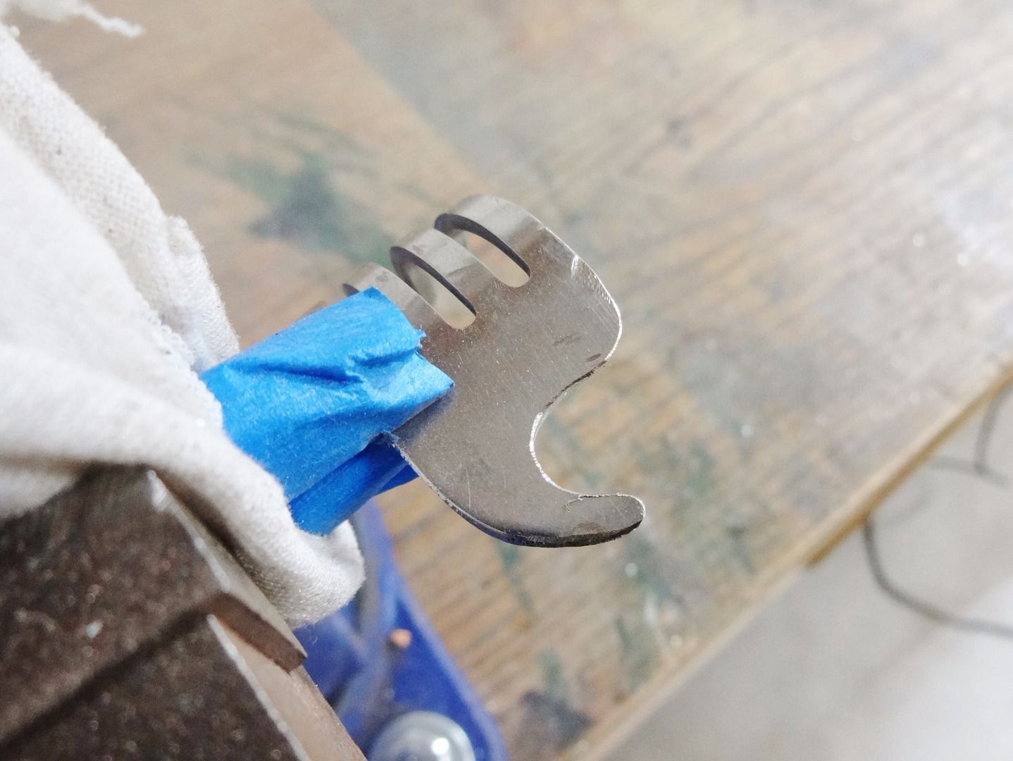 Gripping Hand Ring (from a Fork) : 10 Steps (with Pictures) - Instructables