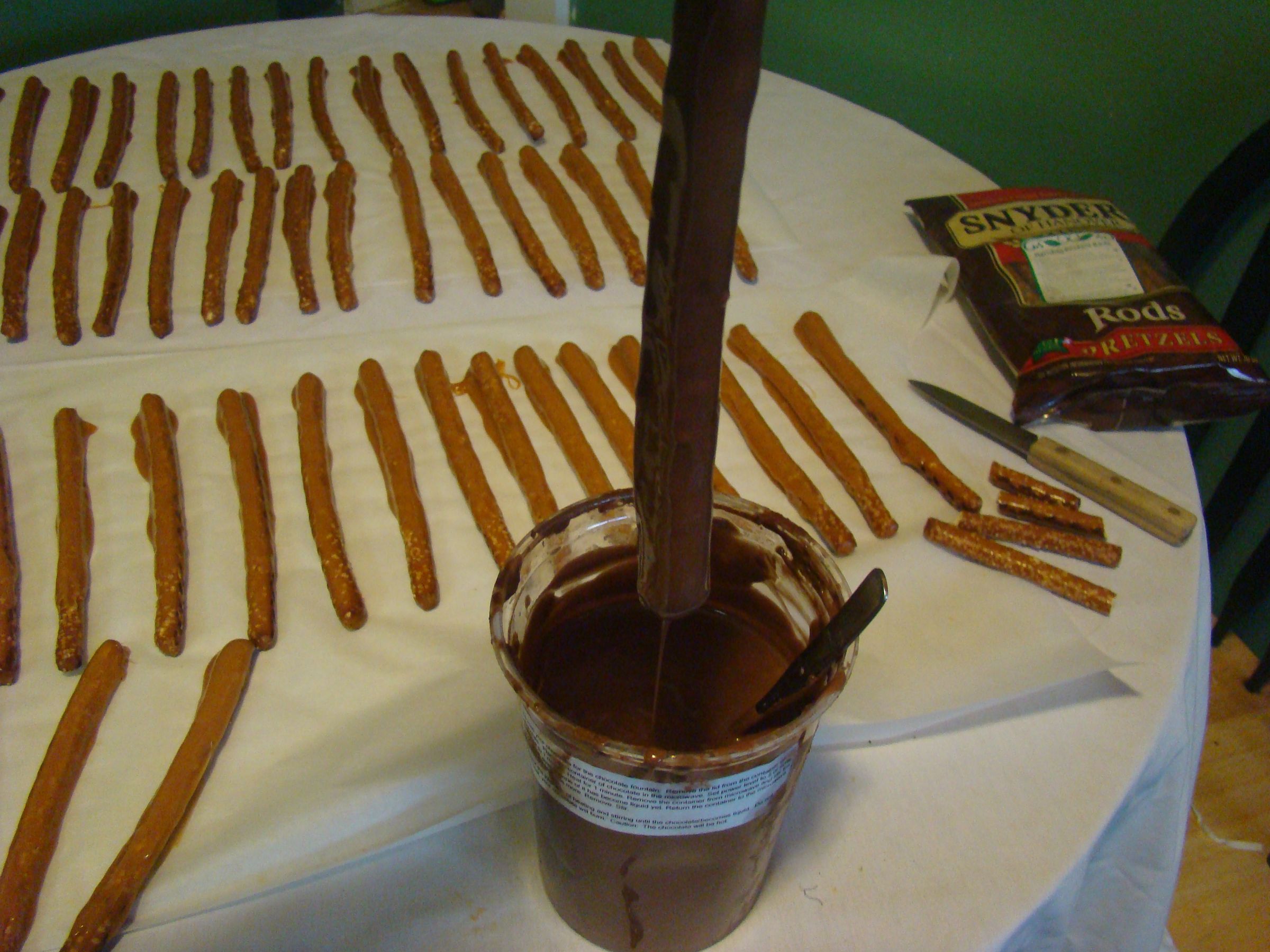 Chocolate Covered Pretzel Rods : 16 Steps (with Pictures) - Instructables