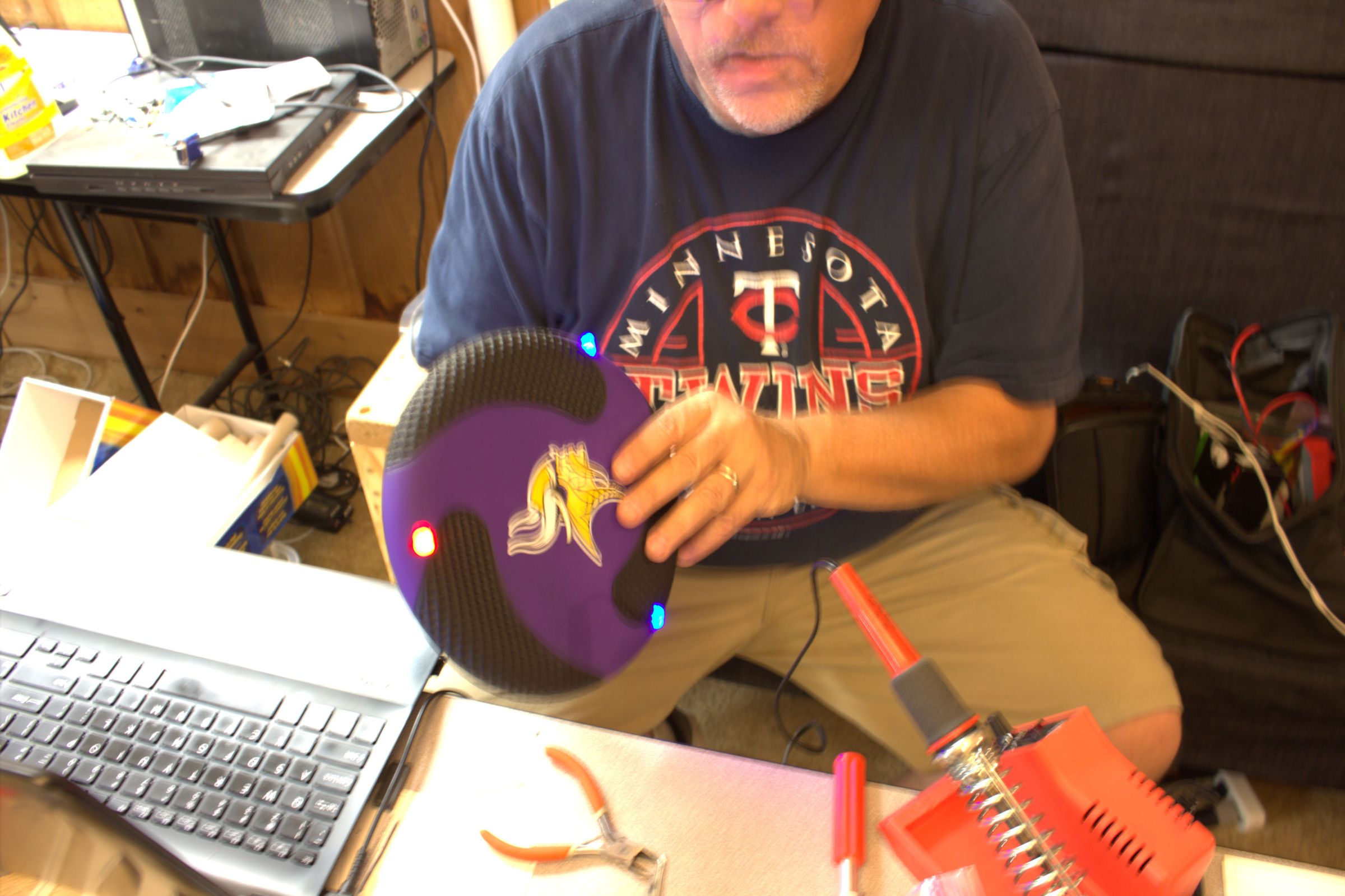 Blinking Multi-Color LED UFO Frisbee Disc : 3 Steps - Instructables