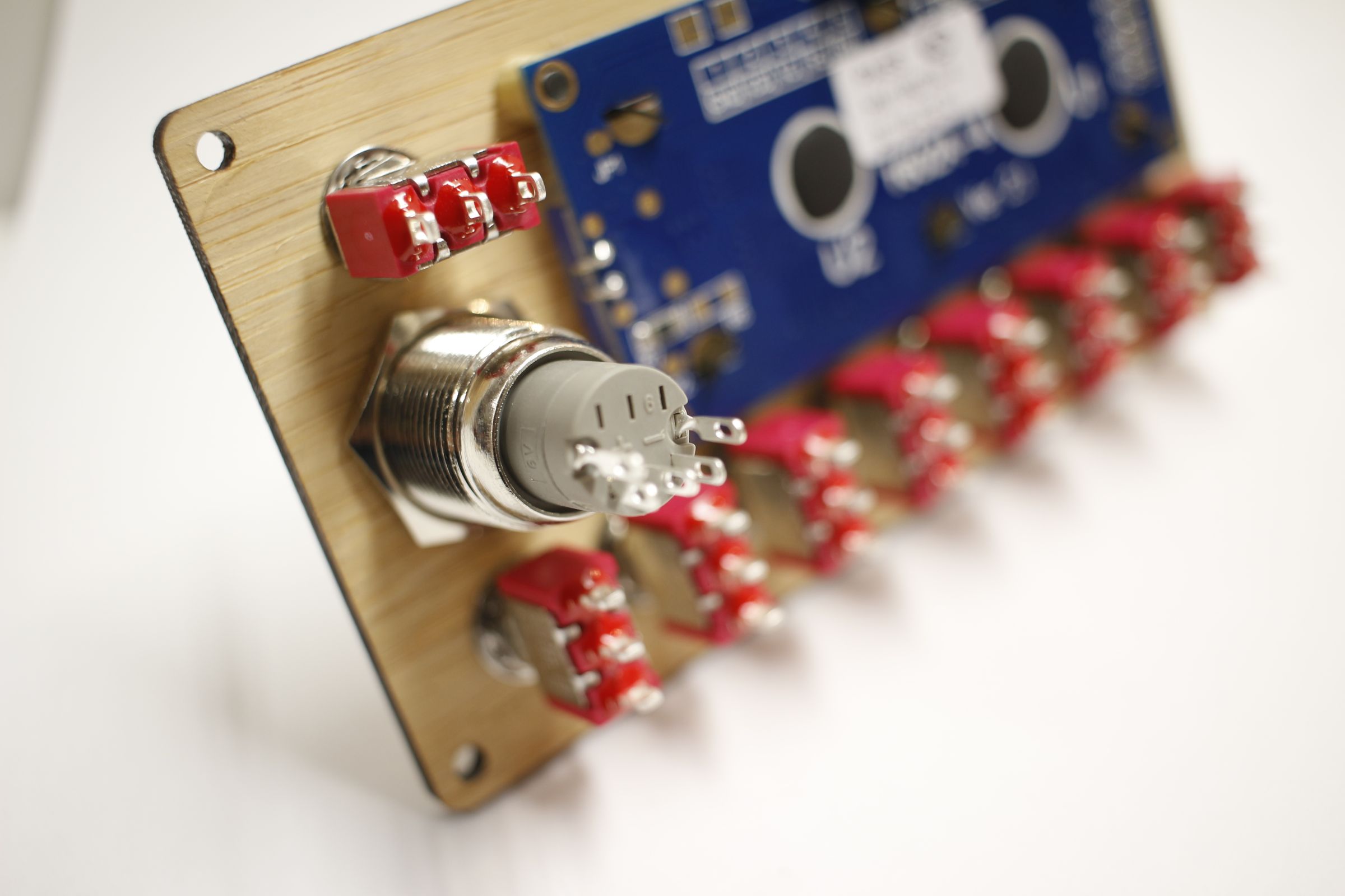 Binary Game : 9 Steps (with Pictures) - Instructables