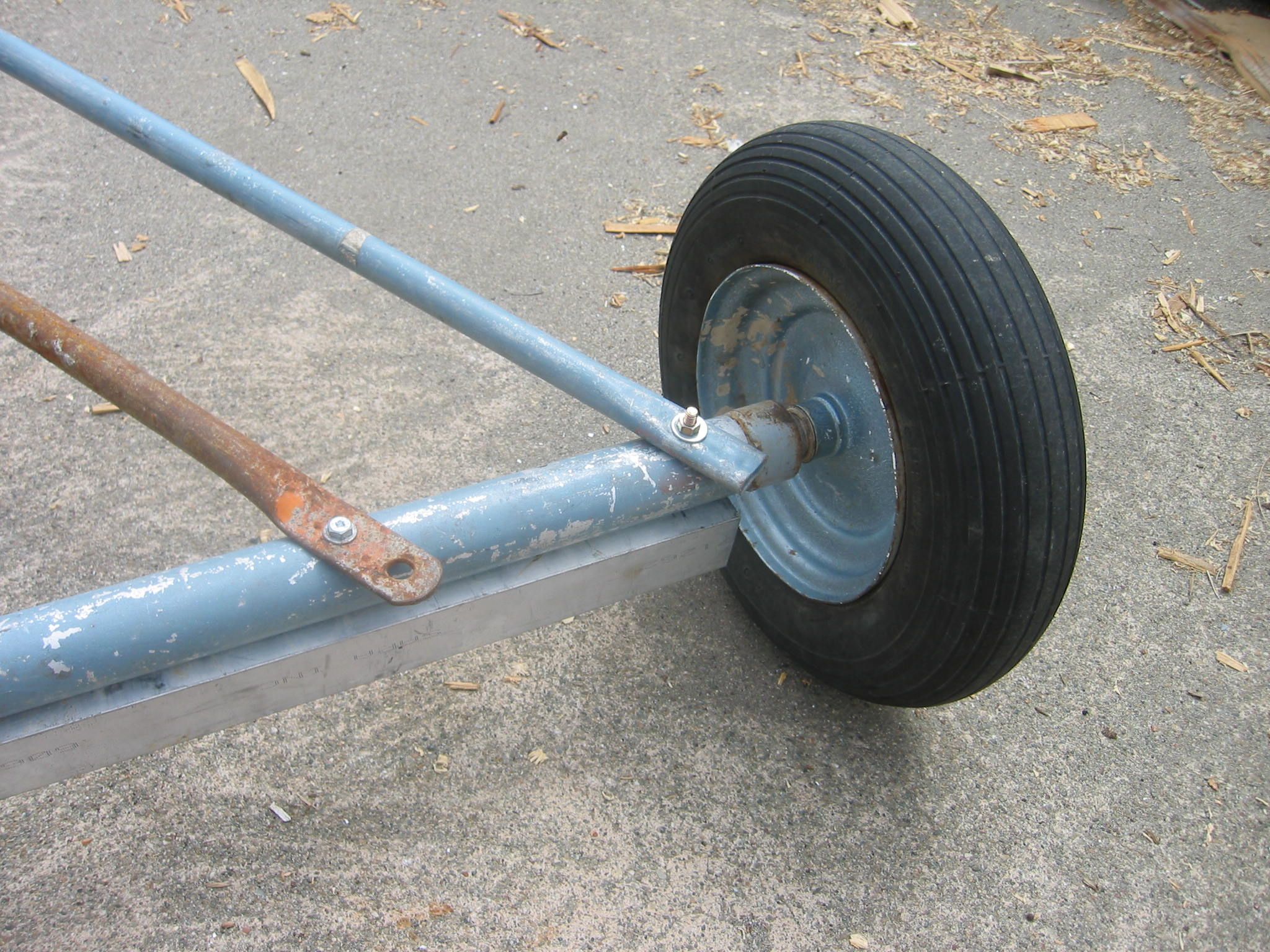 Greg Milano's Wheelbarrow Wheel Landyacht : 7 Steps (with Pictures ...