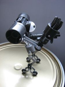 Construye Un Vibrobot De Batalla (reutilizando Basura Plástica Y Metálica) : 8 Steps (with ...