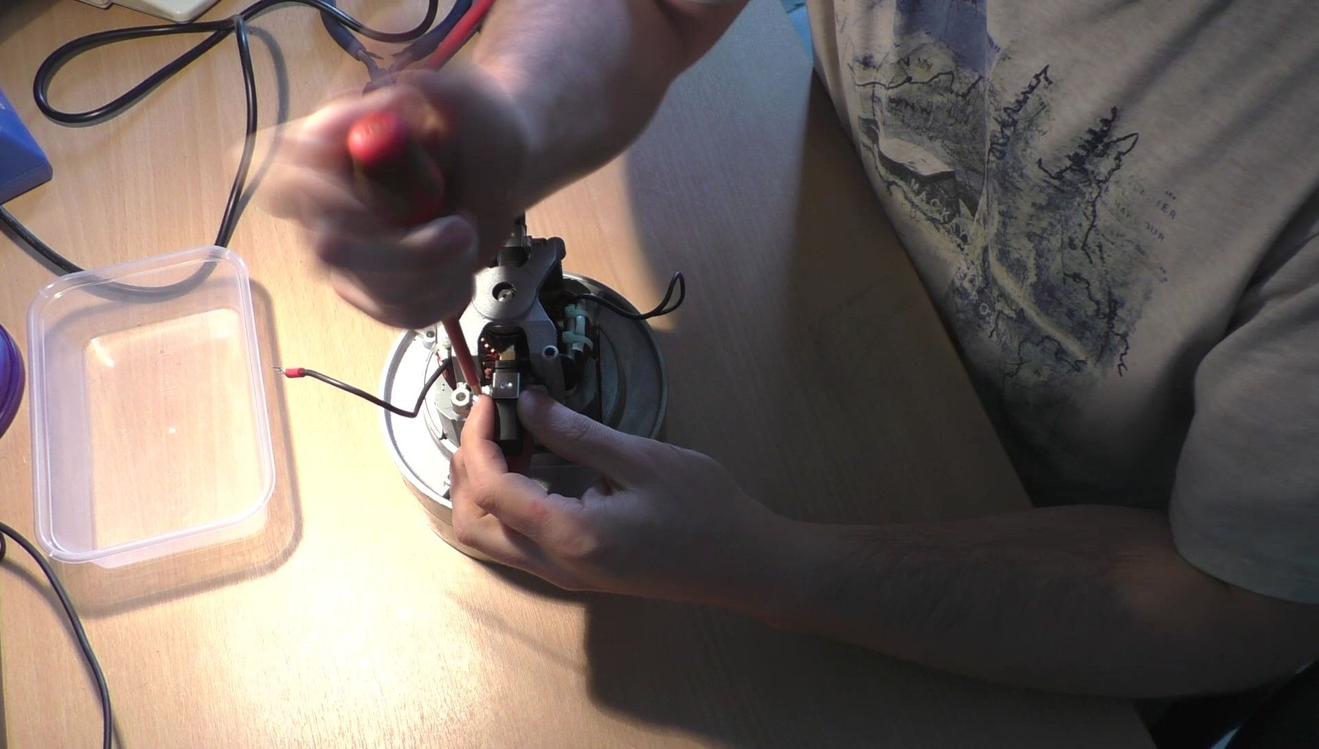 Motor Brush Replacement and Testing : 3 Steps (with Pictures ...