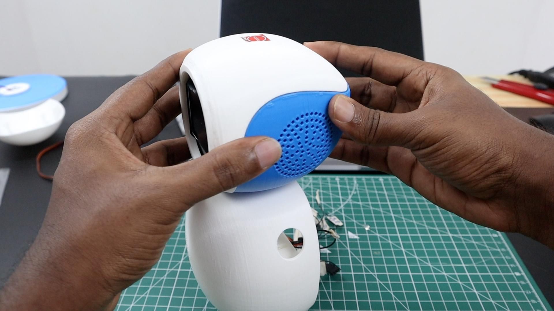 Emo - DIY Companion Robot : 10 Steps - Instructables