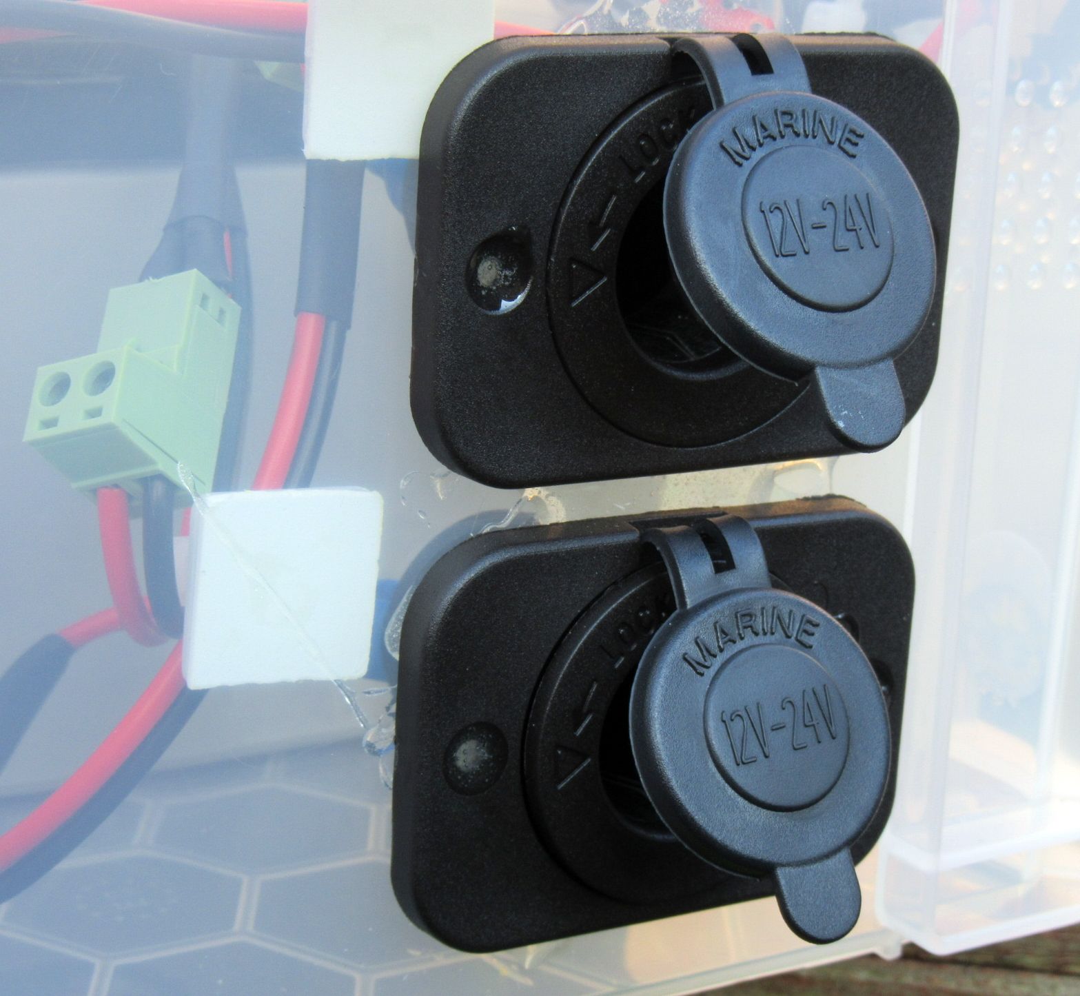 Solar Portable 12v Charger : 4 Steps (with Pictures) - Instructables