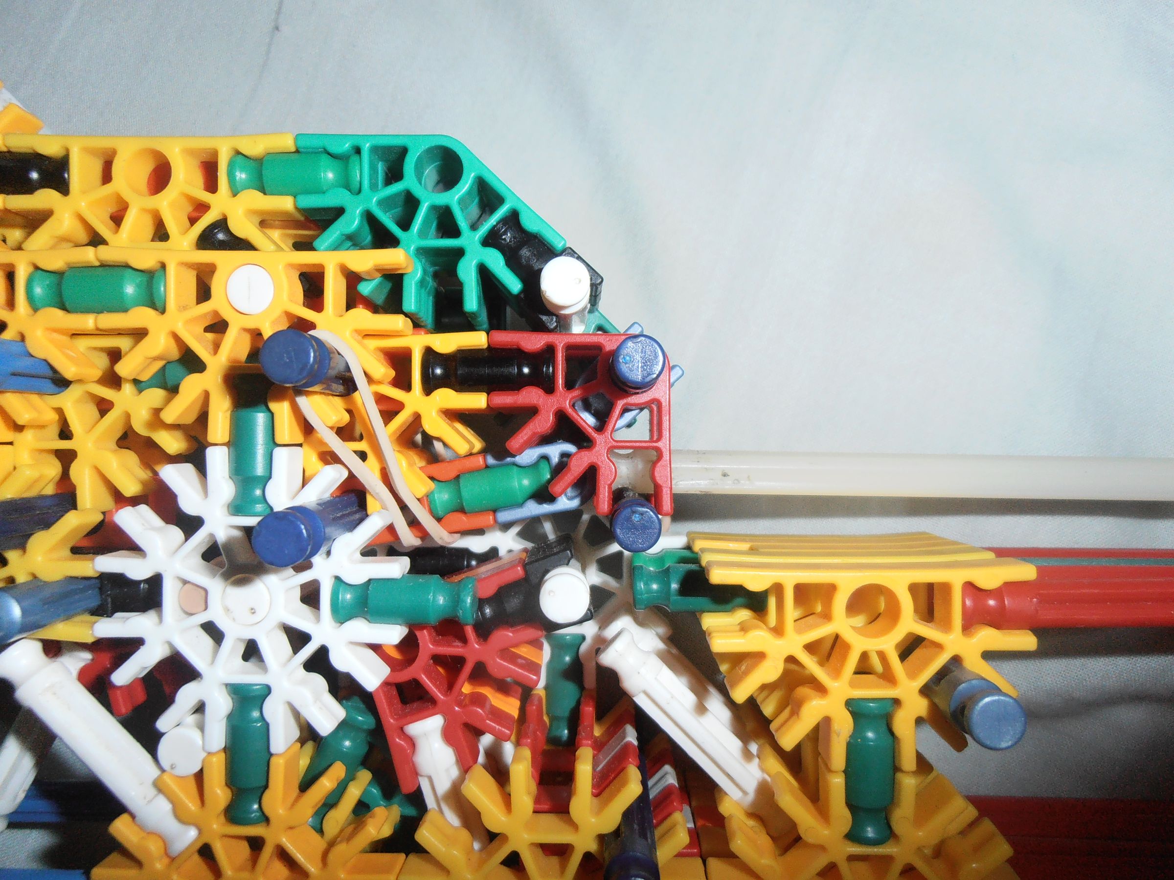 K'nex Gun - Instructables