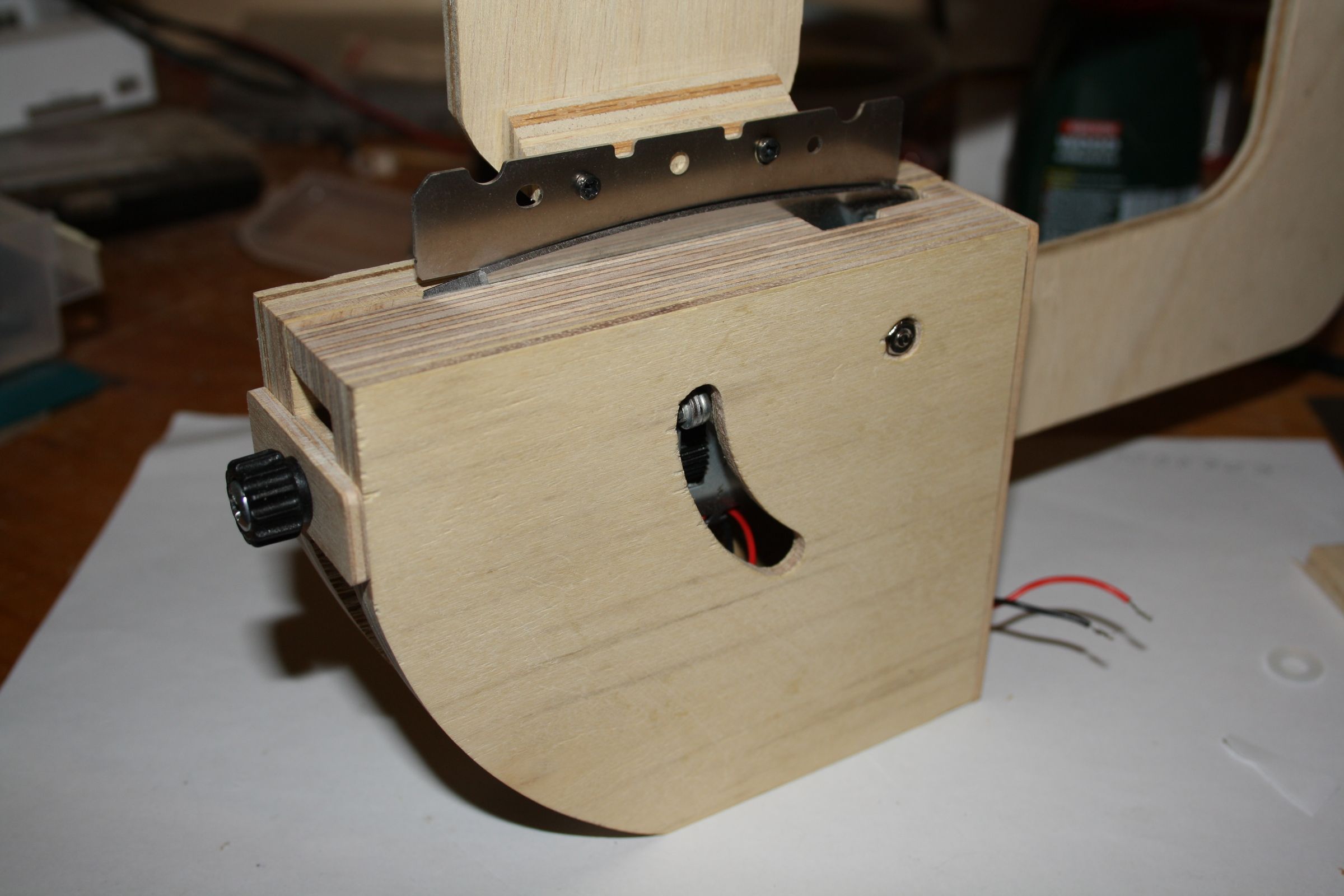 Table-Top Scissors | the Cutting Edge of Technology! : 17 Steps (with ...