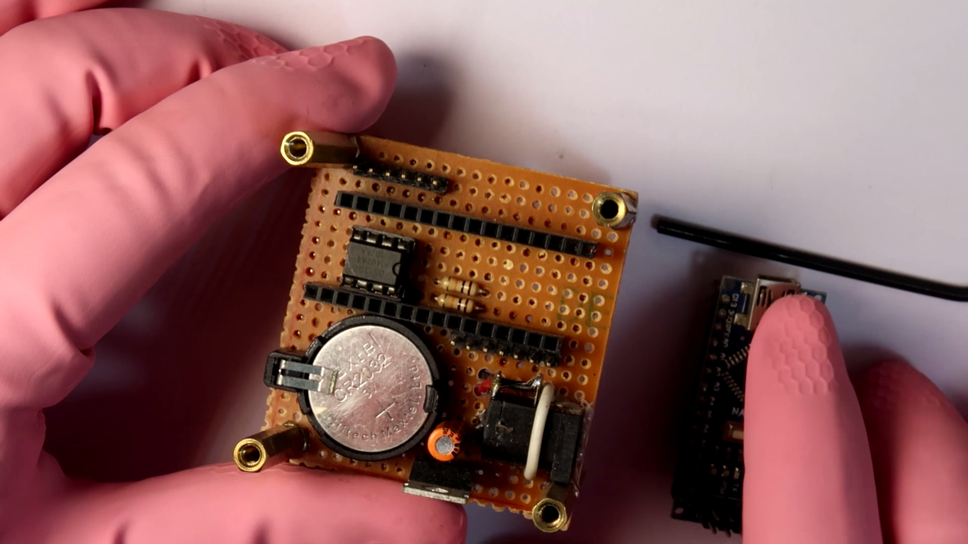 How to Make a Binary Clock With 20 LEDs and an Arduino : 9 Steps (with ...