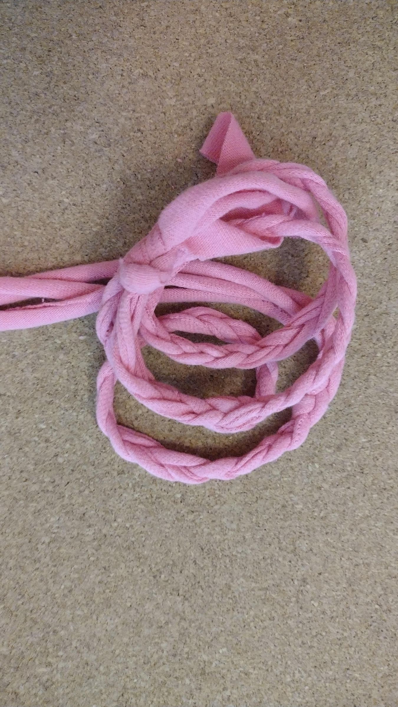 How to Make Rope Out of an Old T-Shirt : 7 Steps (with Pictures ...