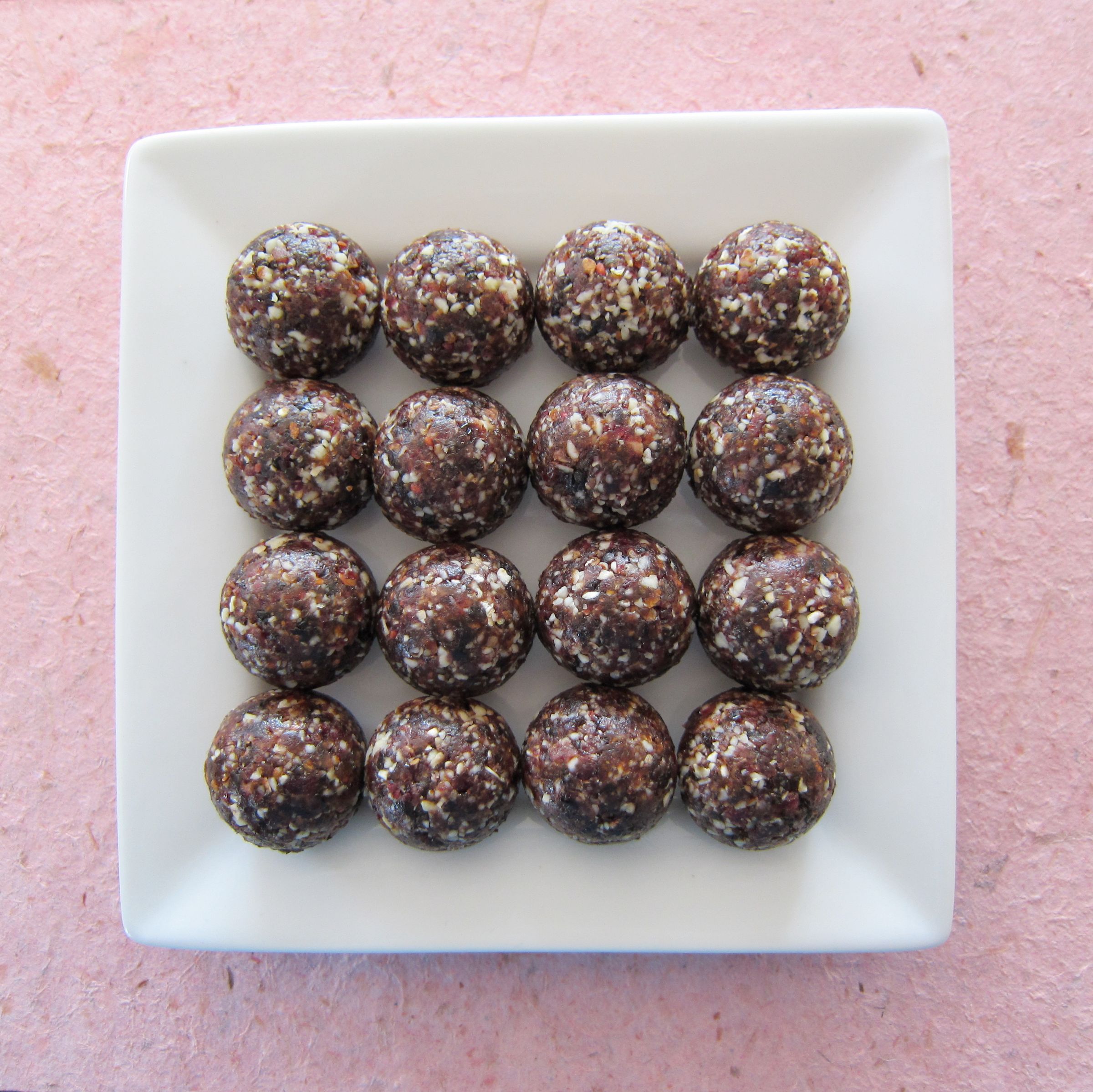 Fruit & Nut Truffles : 4 Steps (with Pictures) - Instructables