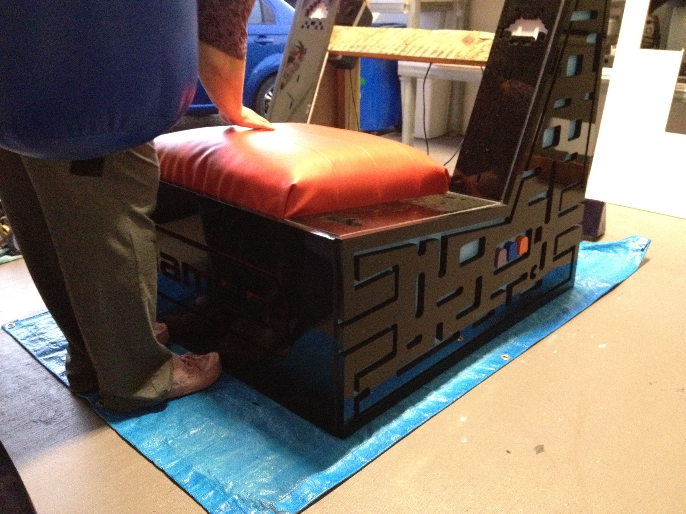 Ultimate Pacman / Space Invaders Gaming Chair With Speakers : 12 Steps ...
