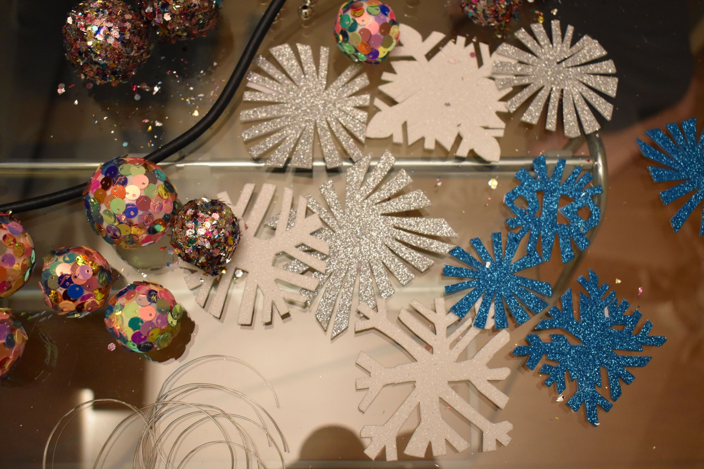 Improvised Christmas Tree : 13 Steps (with Pictures) - Instructables