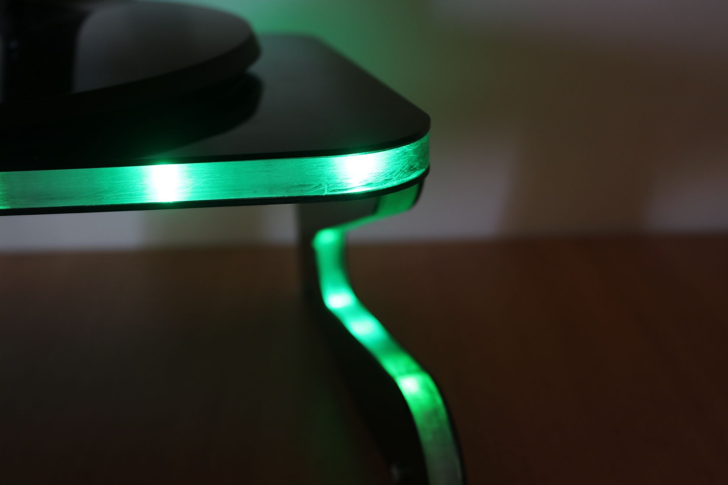 Ergonomic Edge Lit Monitor Stand : 18 Steps (with Pictures) - Instructables