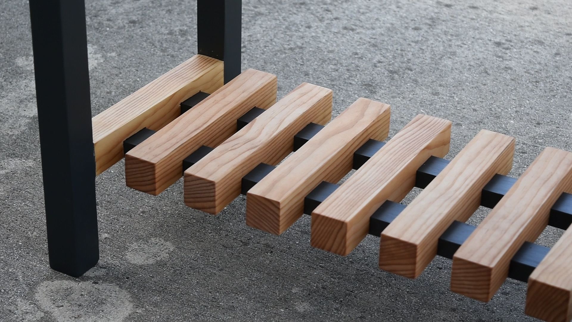 HOW TO MAKE a RAISED PLANTER BOX : 6 Steps (with Pictures) - Instructables