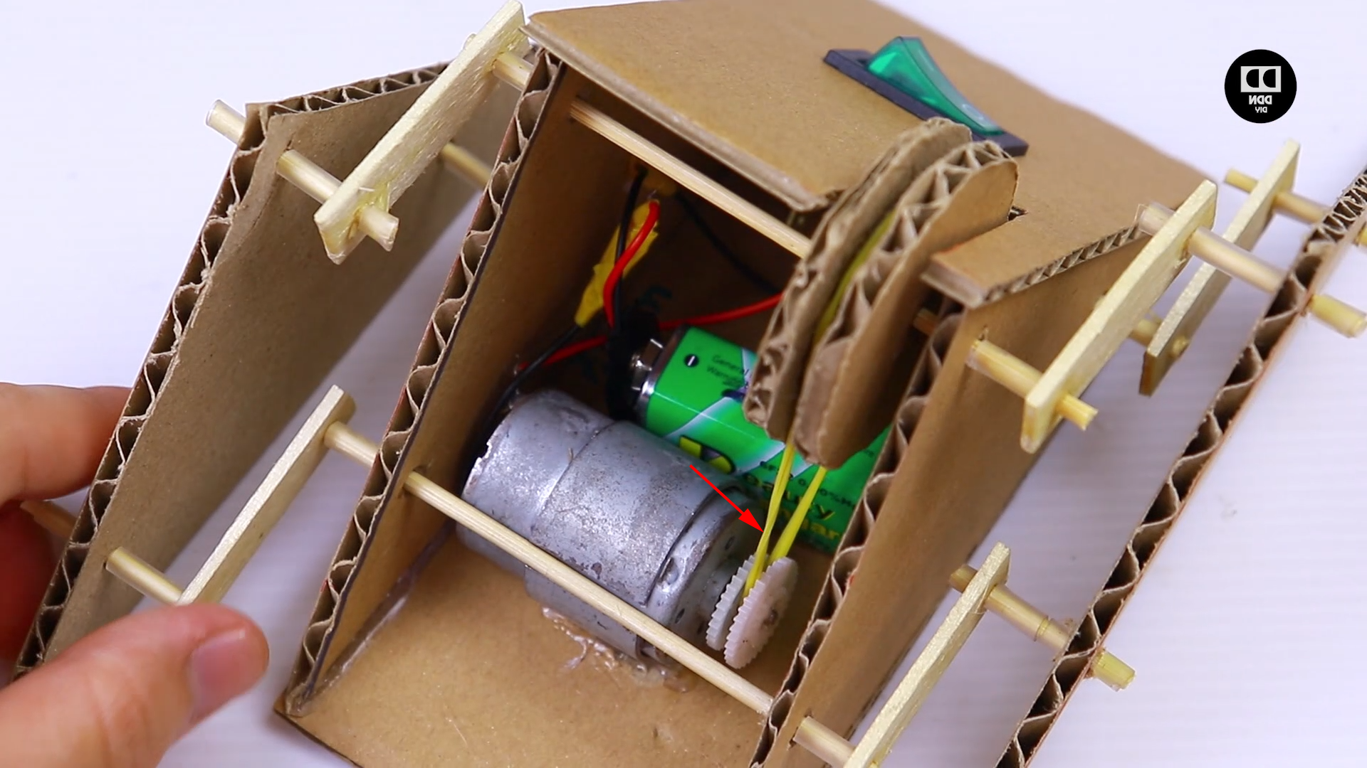 ⚔ Robot (Monster) Fight With Cadboard : 17 Steps (with Pictures ...