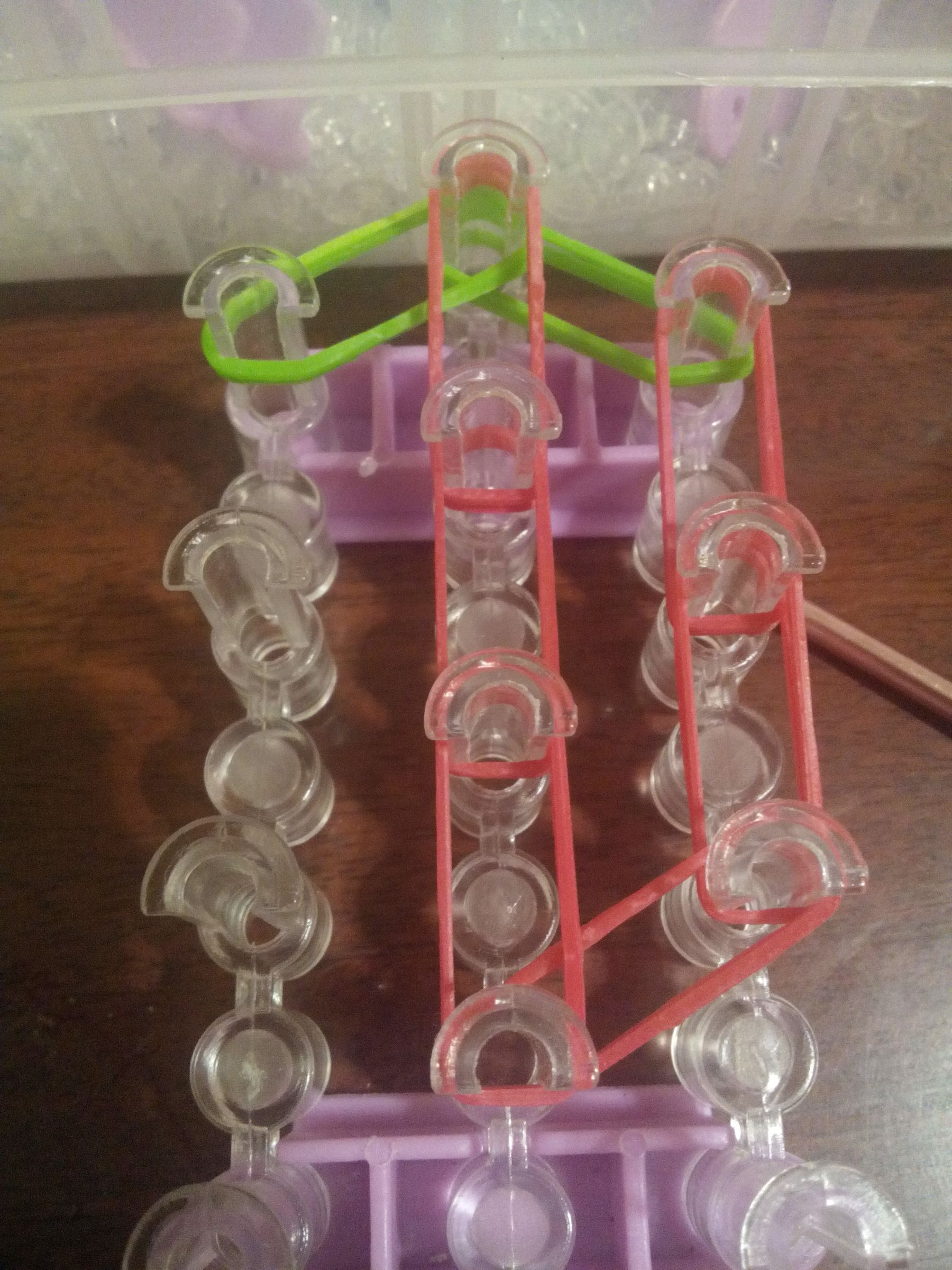 Strawberry Loom Band Charm : 5 Steps (with Pictures) - Instructables