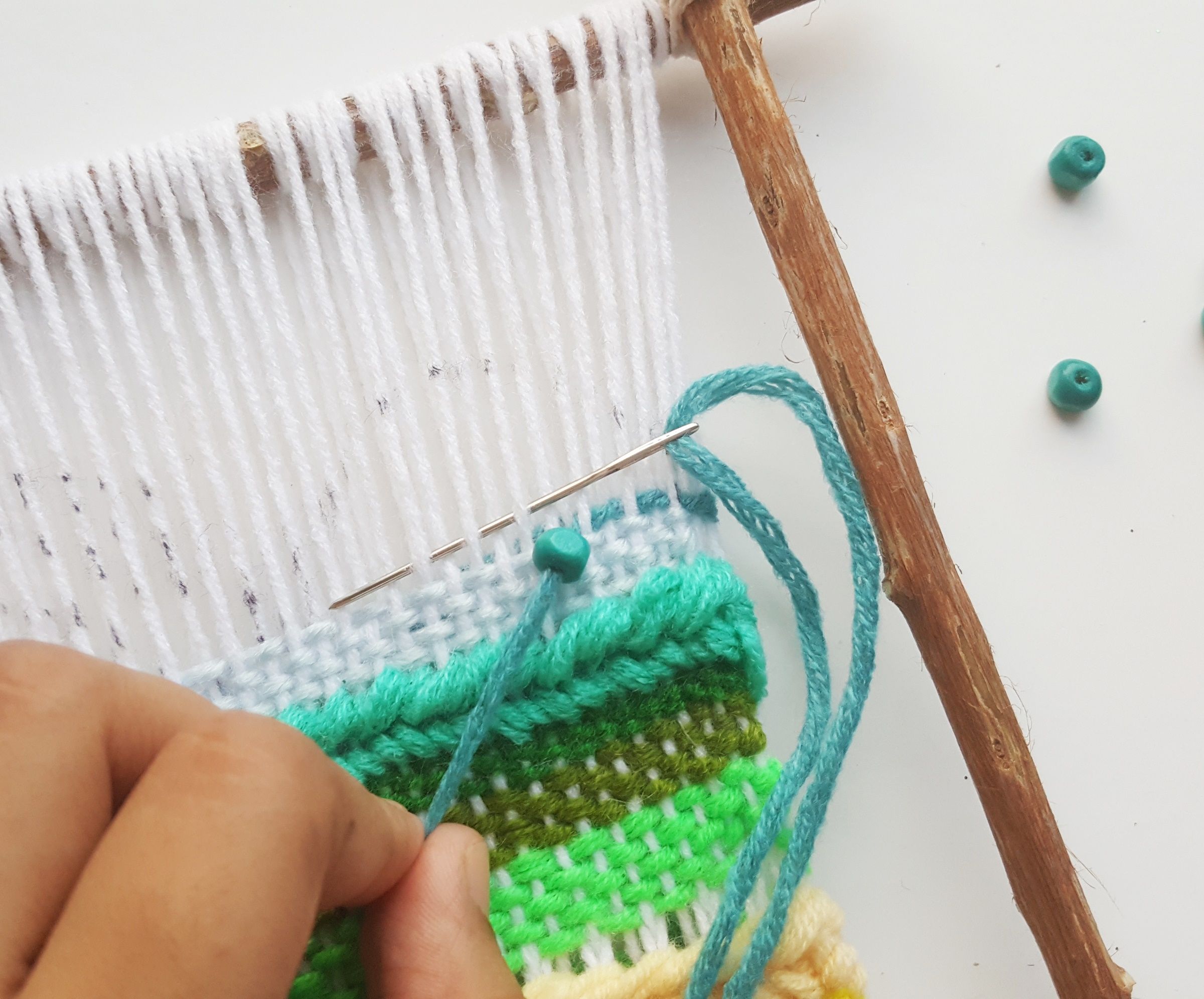 DIY Tapestry Weaving on Twig Frame : 11 Steps (with Pictures ...