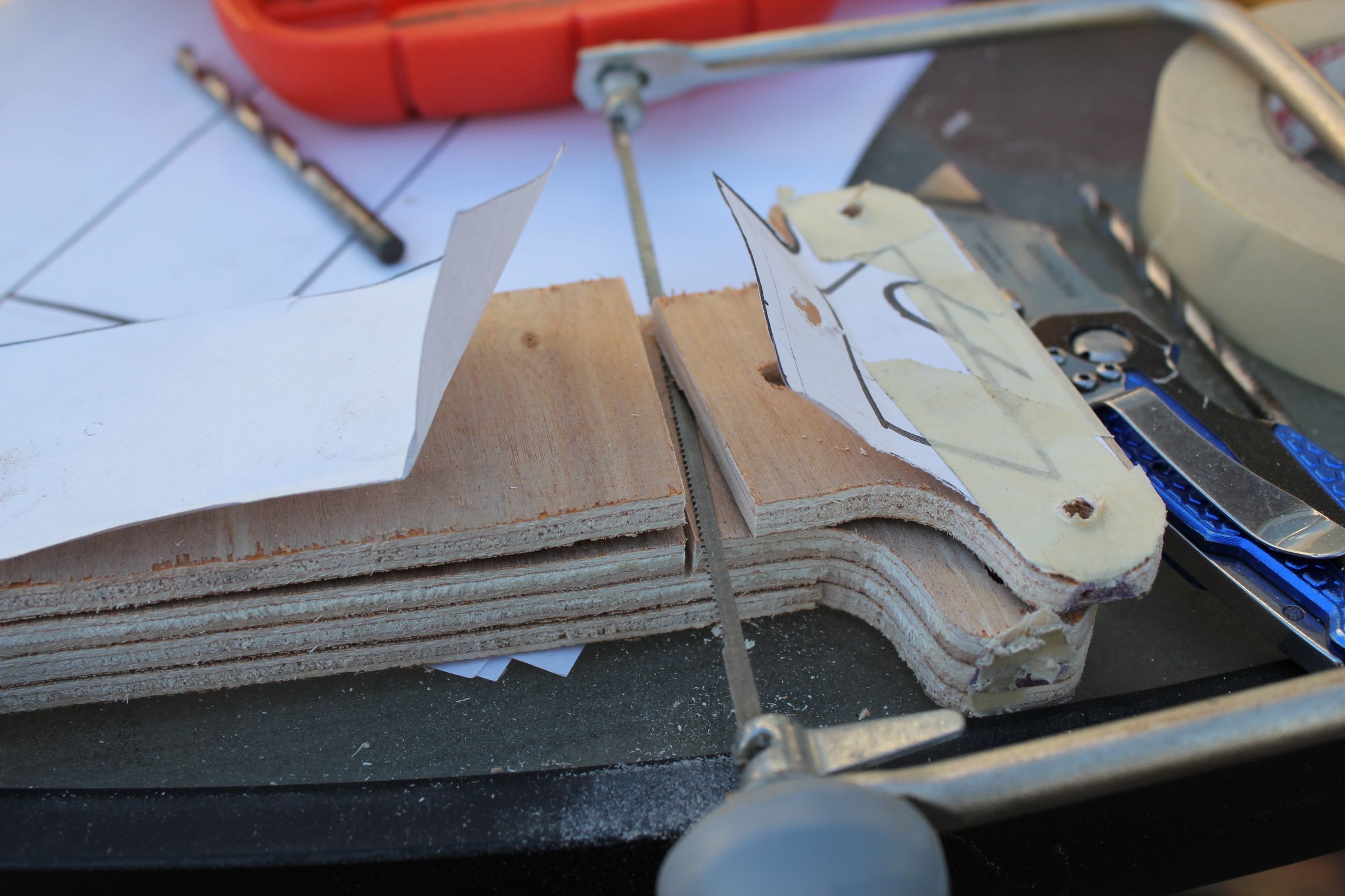 Paracord and Duct Tape Keeper : 14 Steps (with Pictures) - Instructables