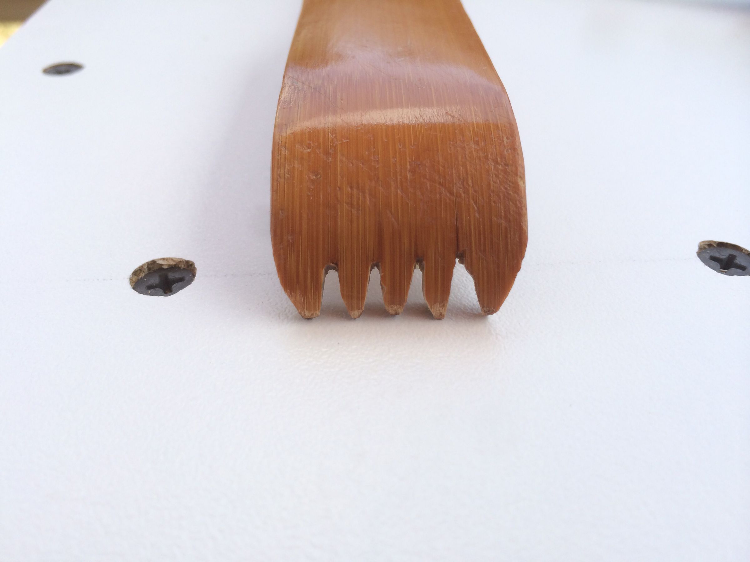 Better Back Scratcher : 5 Steps - Instructables