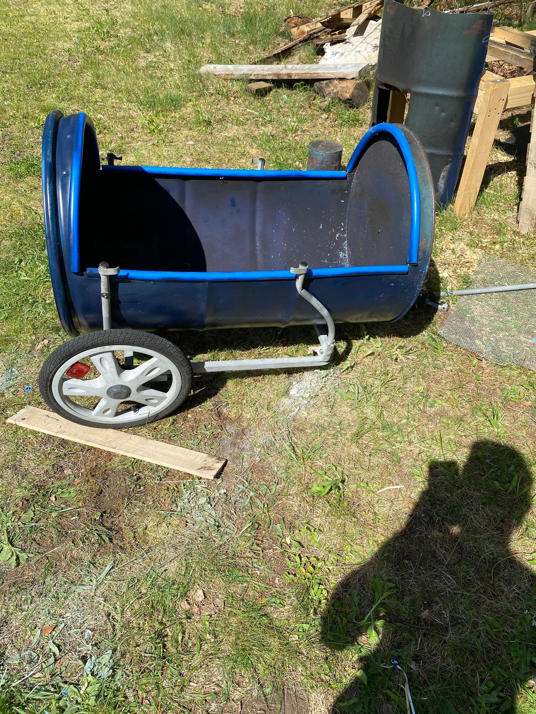 DIY Wheelbarrow : 4 Steps - Instructables