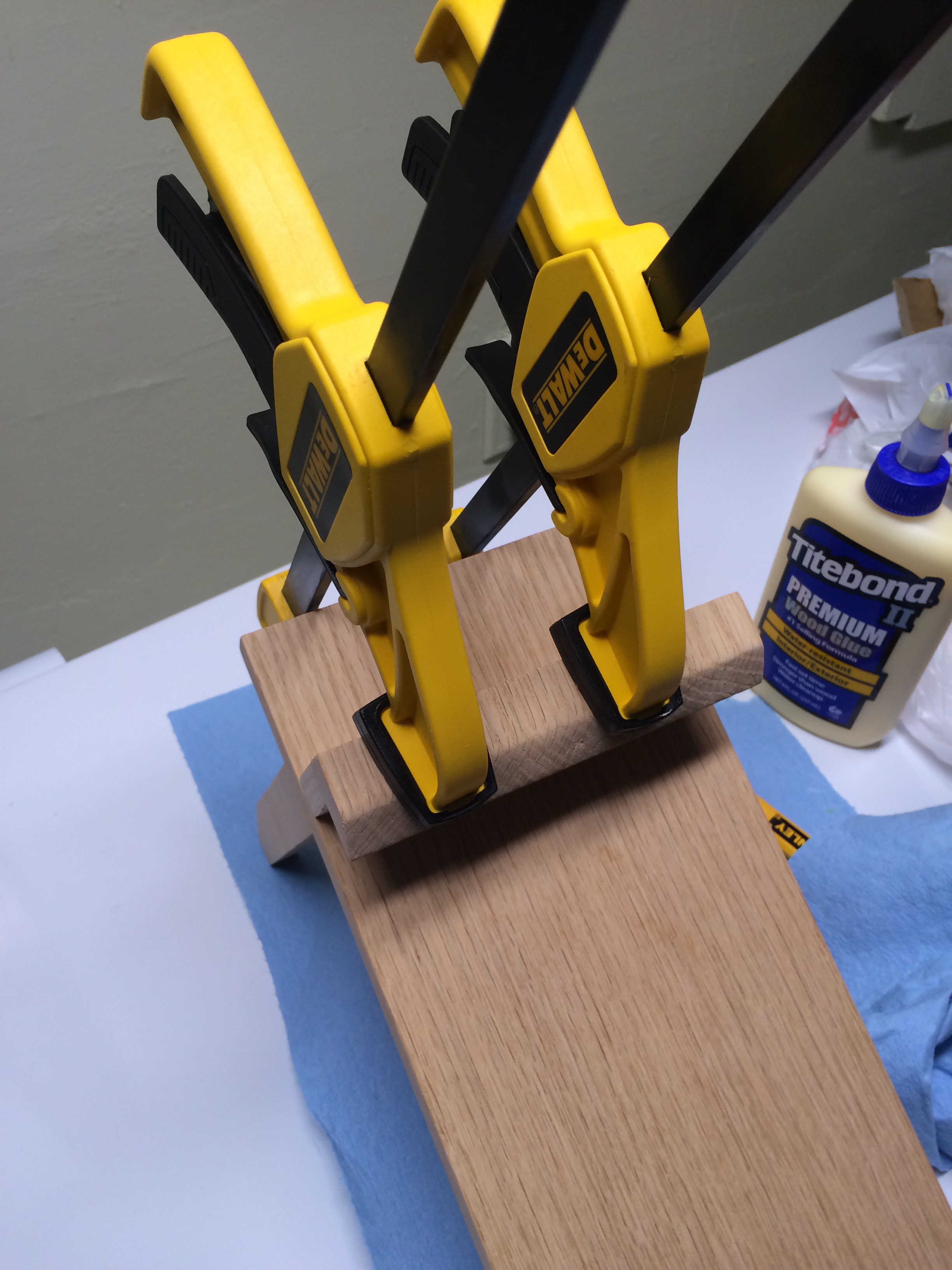 Simple Book Stand : 6 Steps - Instructables