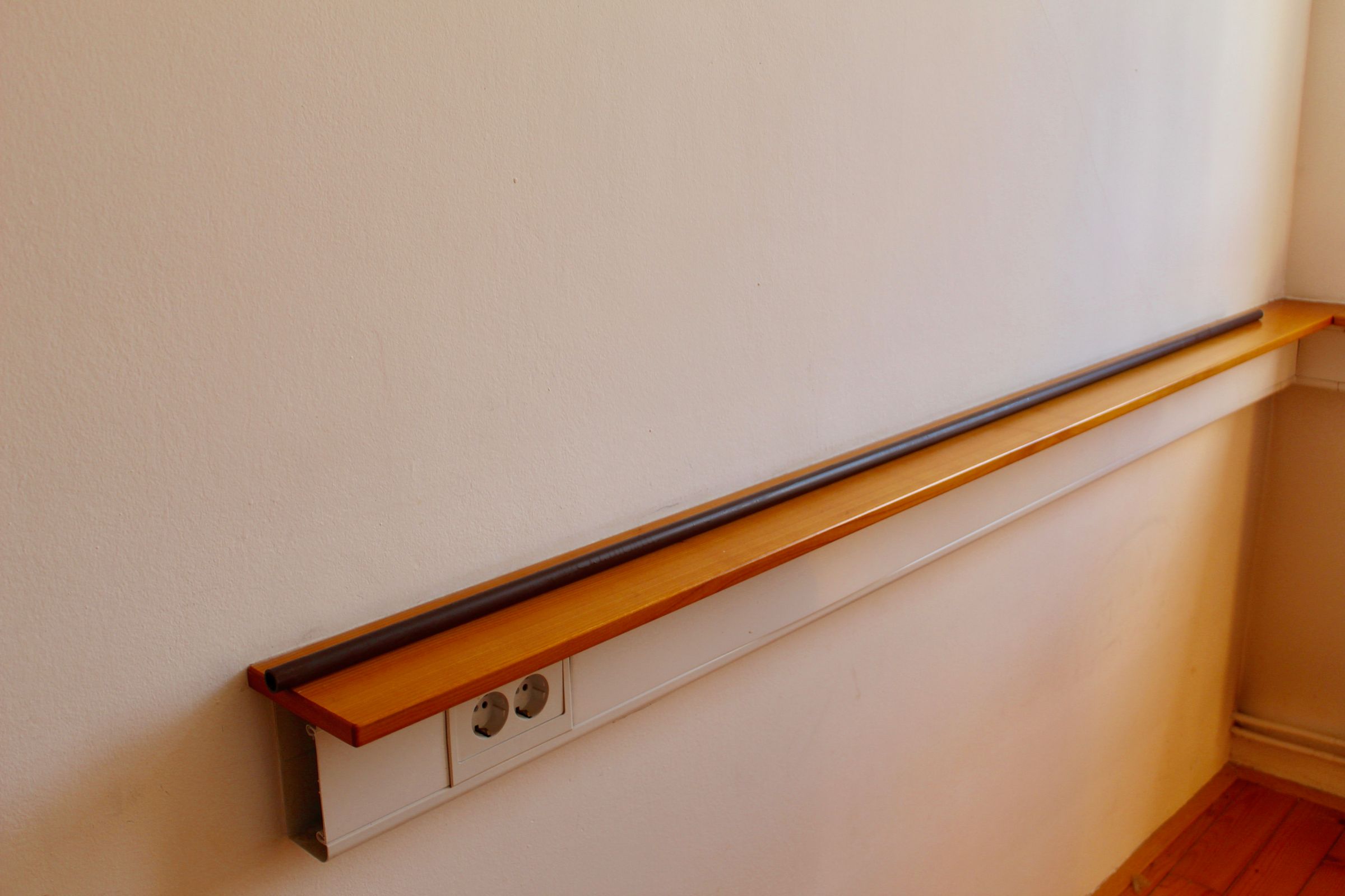 Space-Saving Kitchen Rack — Easy DIY Project : 5 Steps (with Pictures ...
