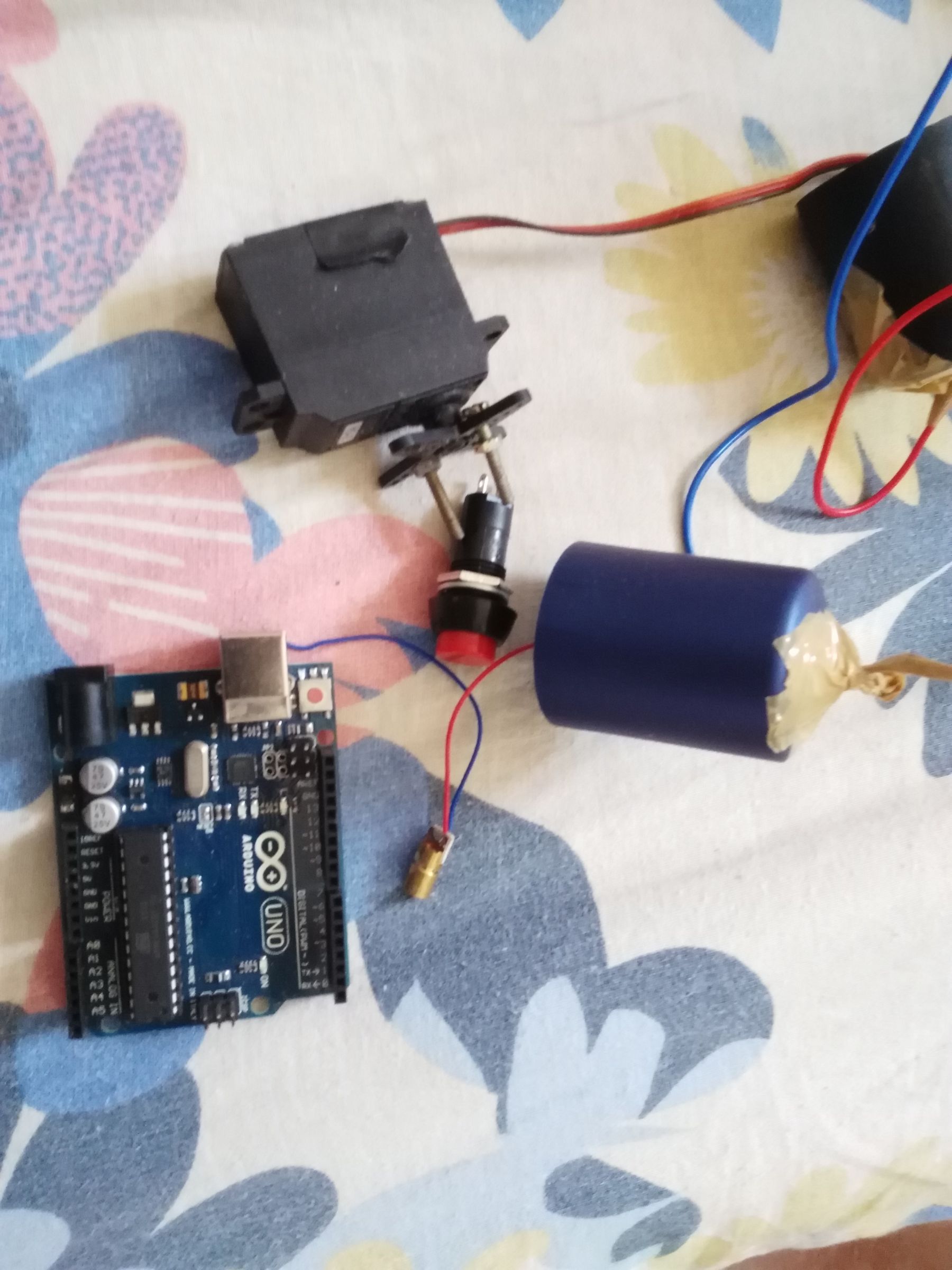 Lazer Maze : 7 Steps - Instructables