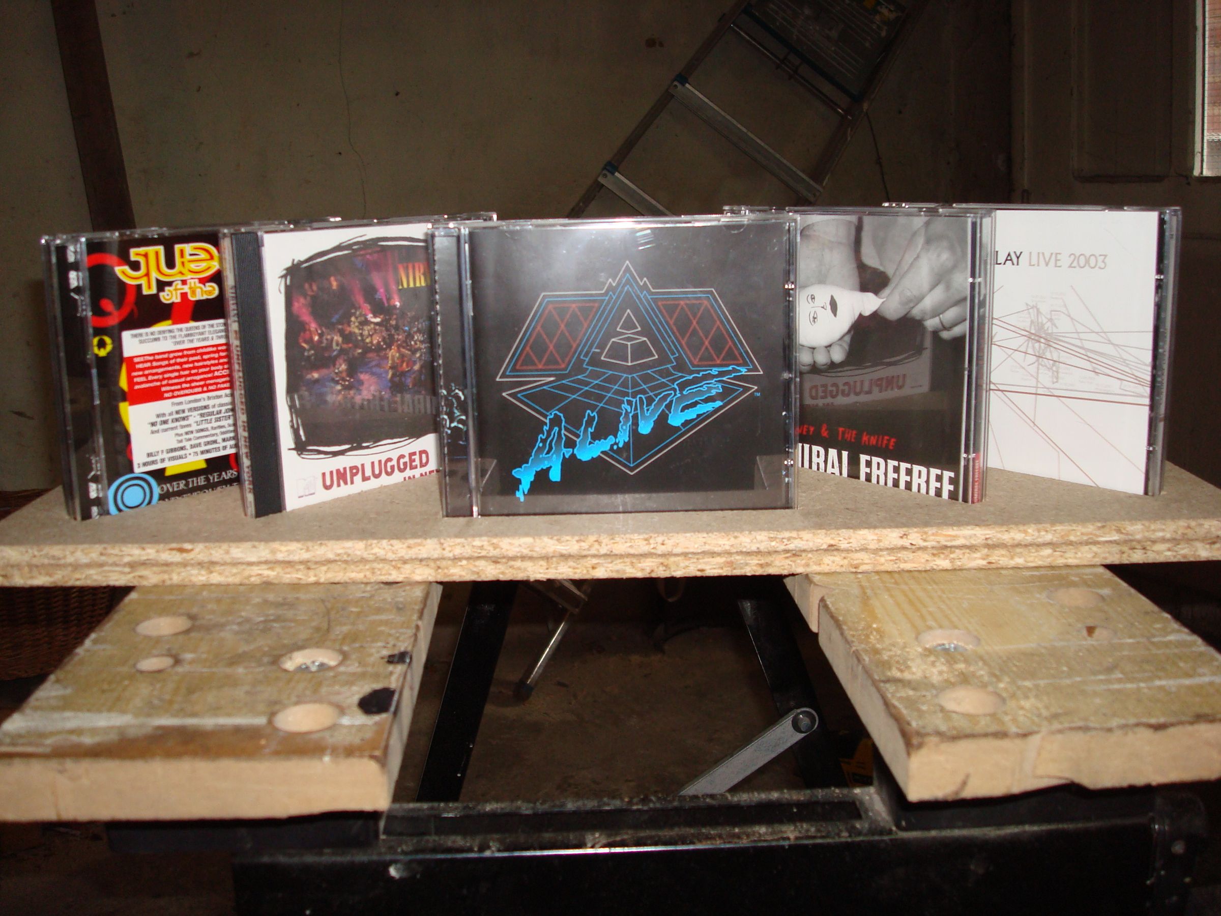 Ishelf - Apple Coverflow Inspired Cd Stand : 7 Steps (with Pictures ...