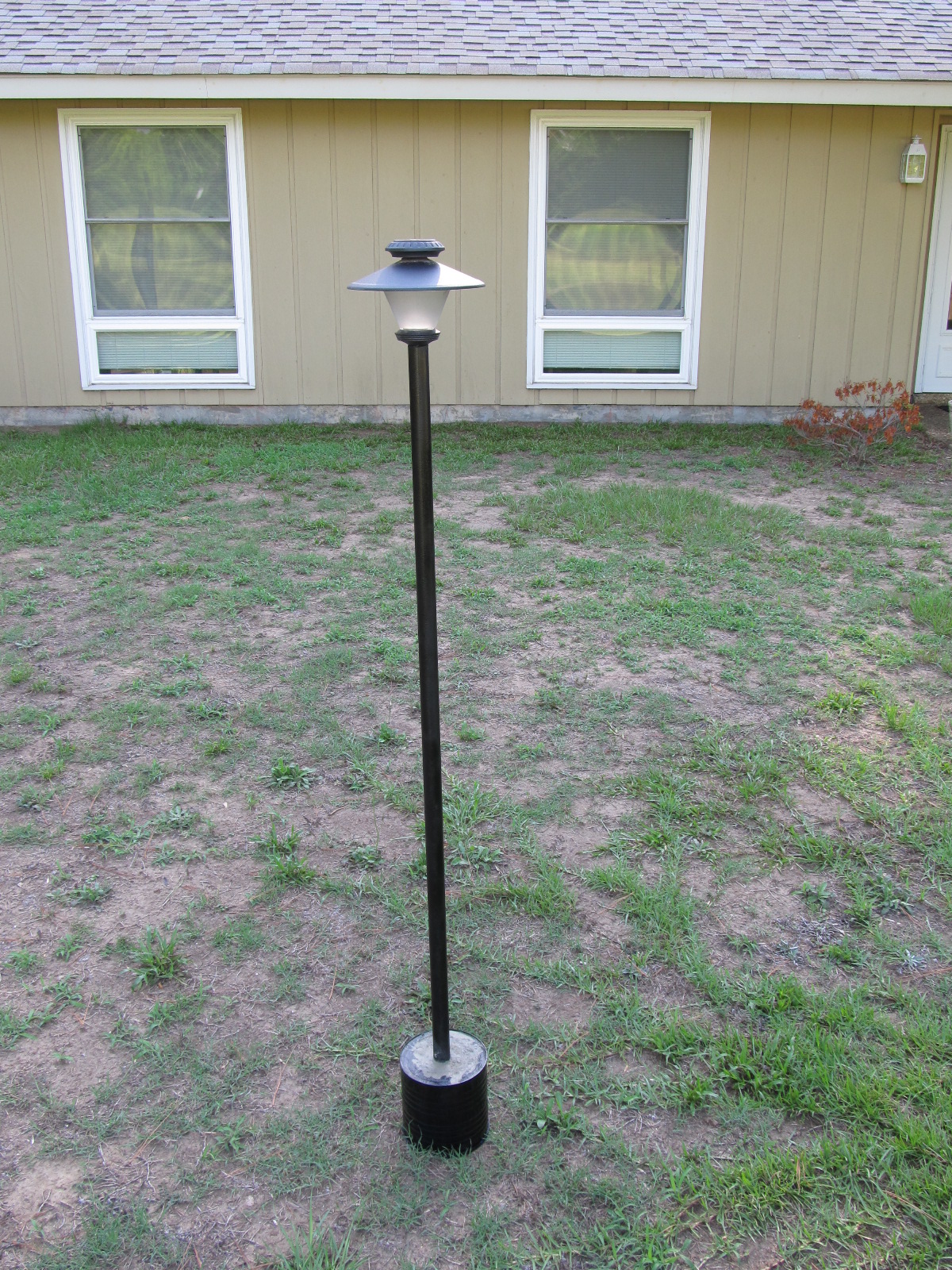 Simple Solar Lamp Post - Instructables