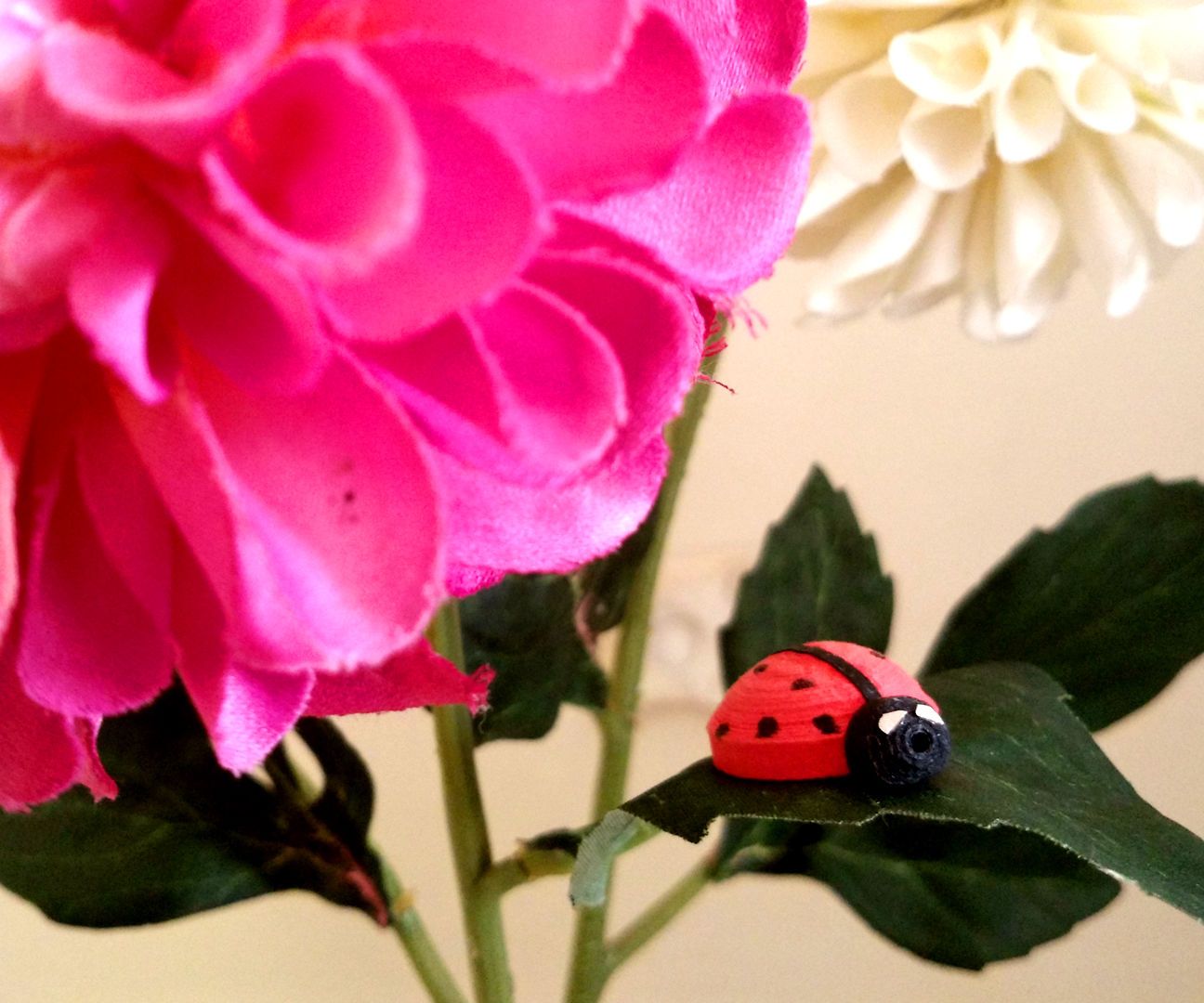 How to Make a Paper Lady Bug Using Paper Art Quilling - Instructables