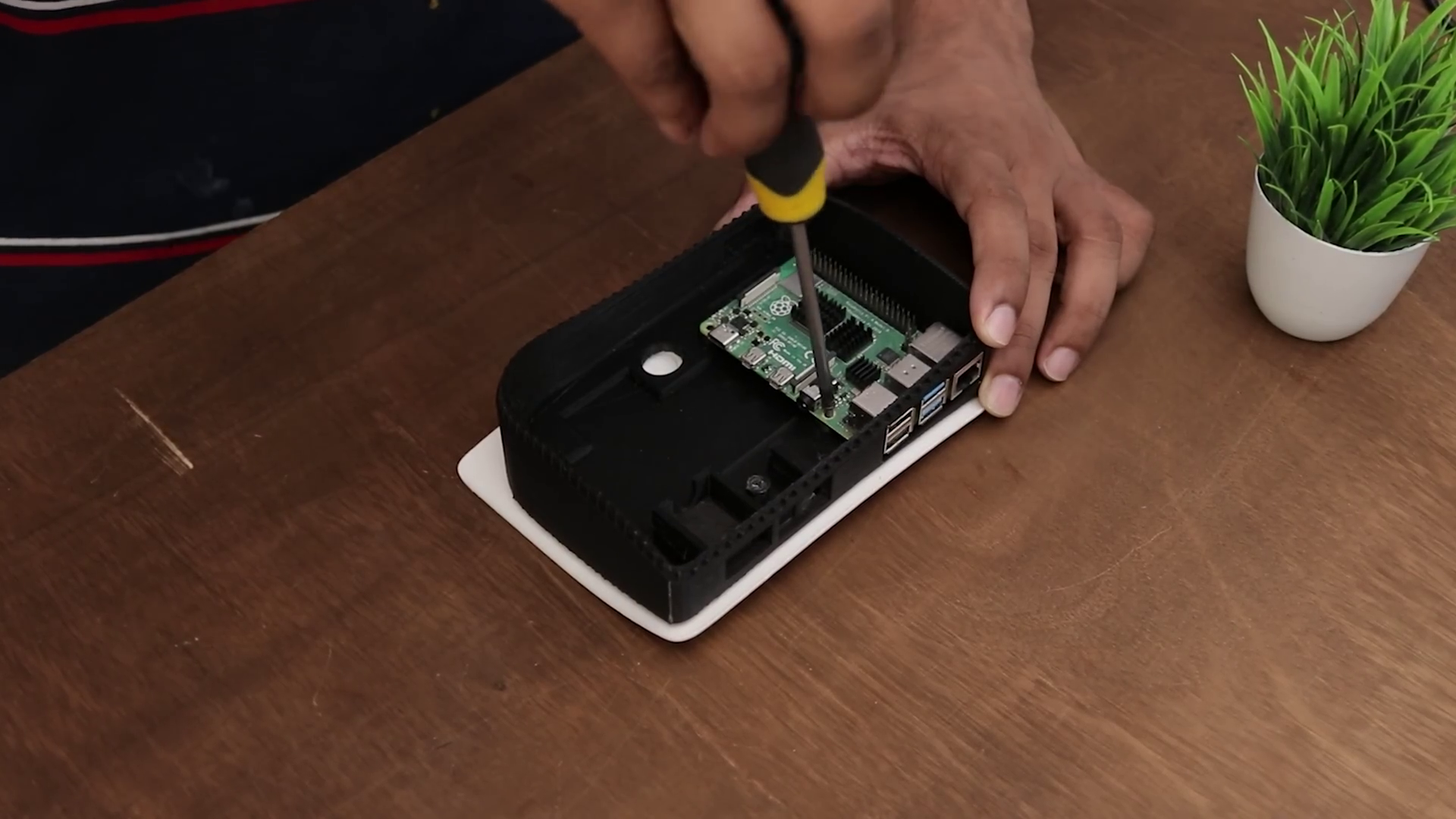 Pi Station Gaming Console With 3D Printed Tiny Play Station 5 Case : 9 Steps (with Pictures ...