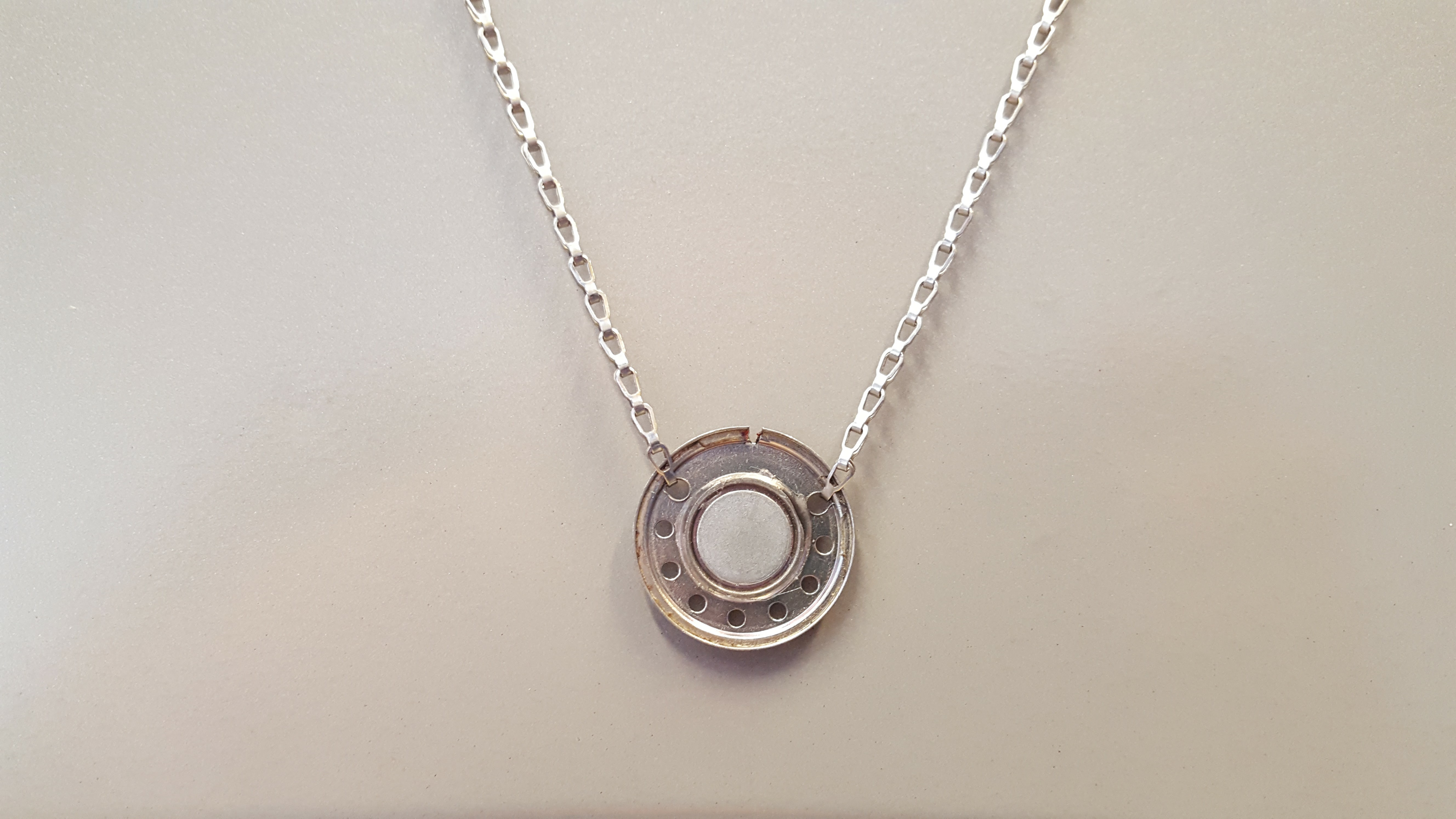 Fidget Spinner Necklace : 4 Steps (with Pictures) - Instructables