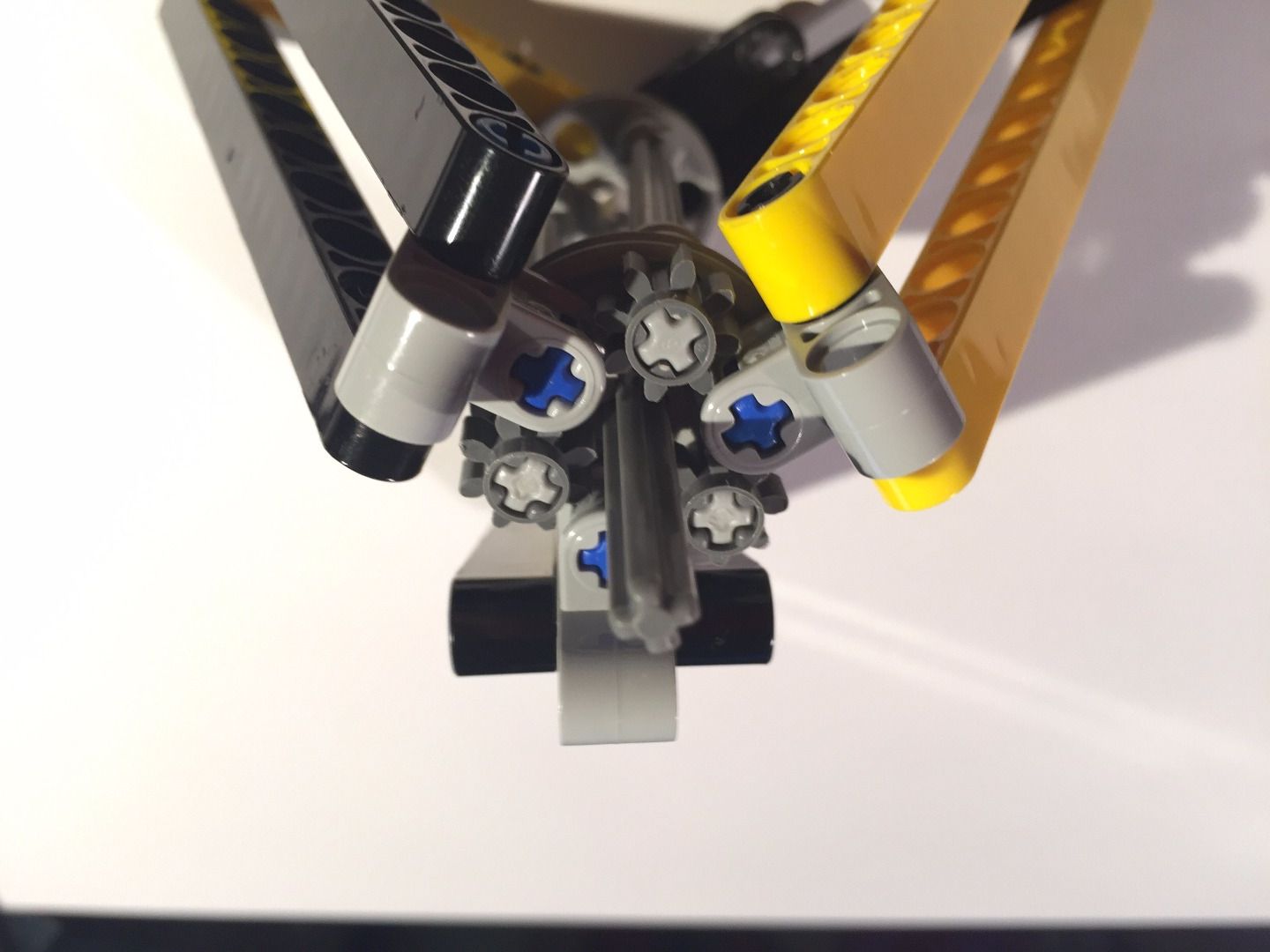 Real Lego Tripod : 5 Steps - Instructables