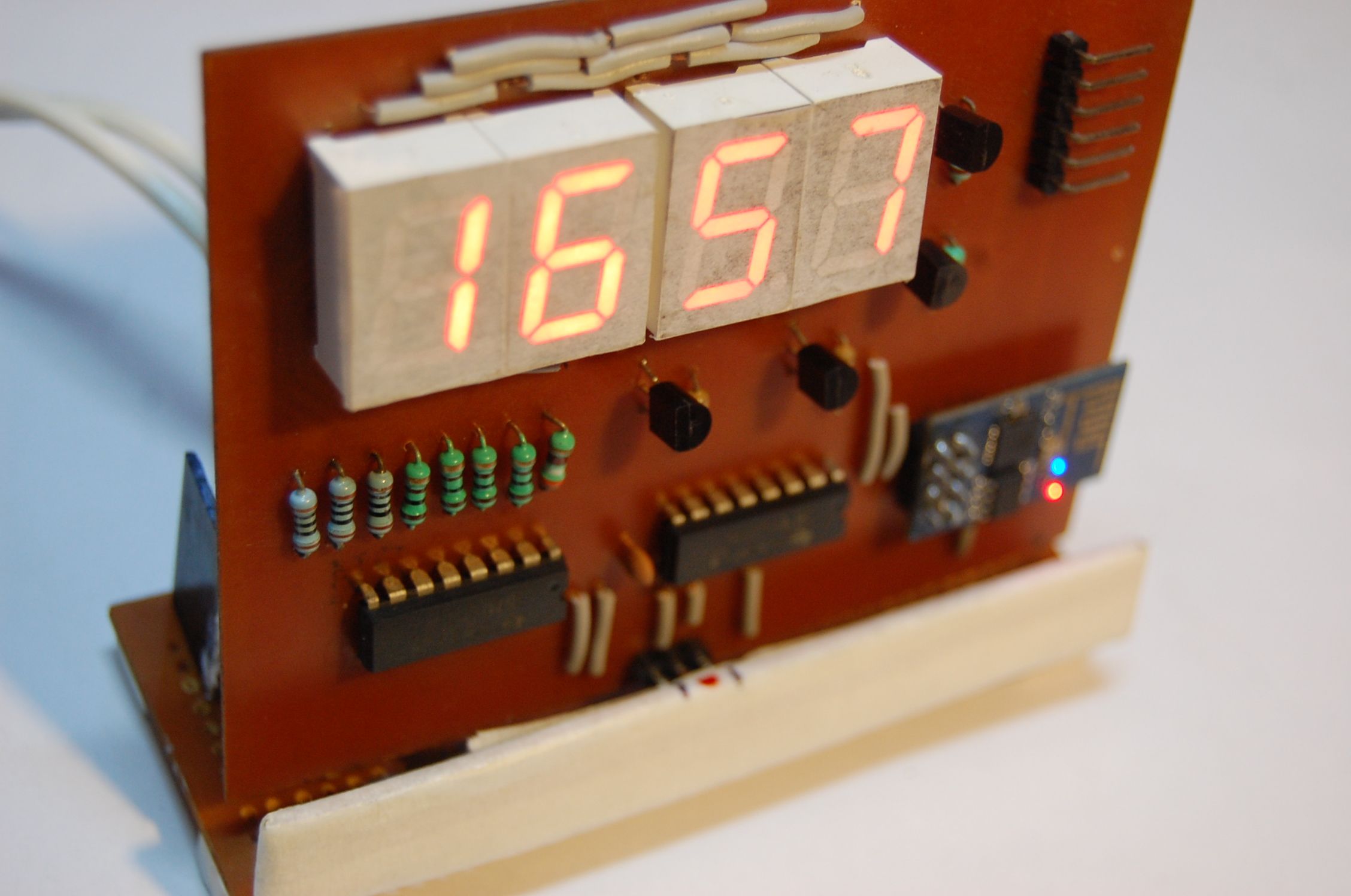 ESP8266 Desktop Clock (WiFi Synchronised!) : 11 Steps (with Pictures ...