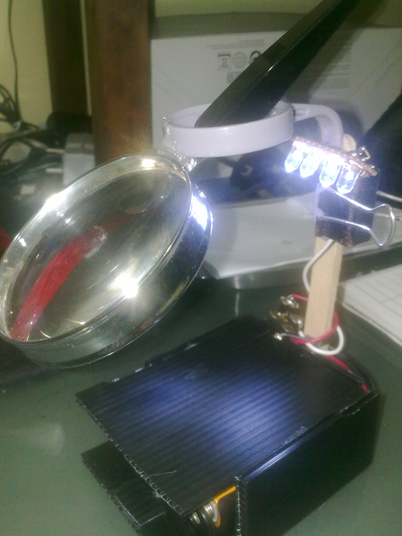 Hands-Free Magnifier With LEDs - Instructables