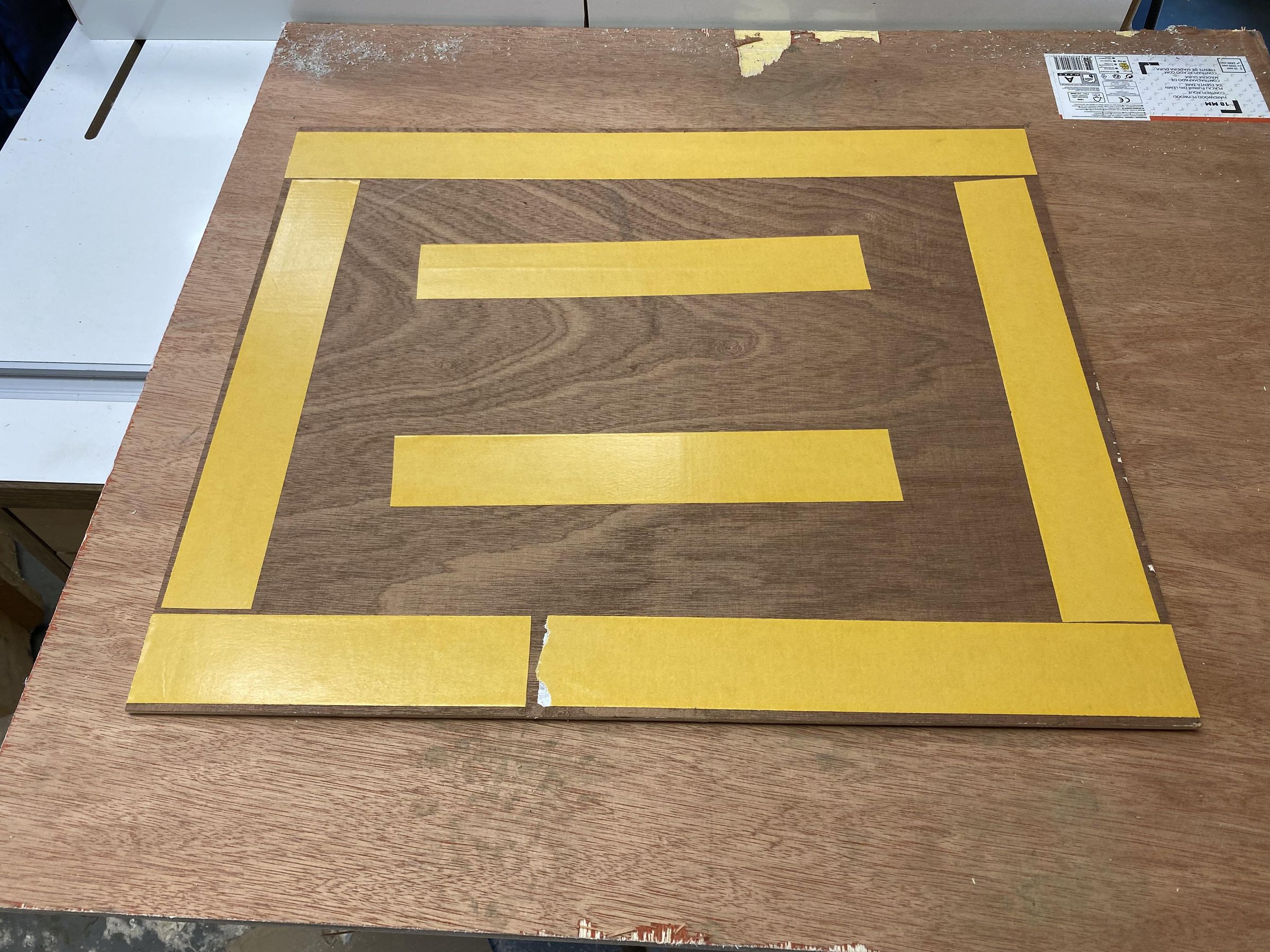 Deep Hole in a Small Box, a Different Take on the Infinity Mirror. : 10 ...