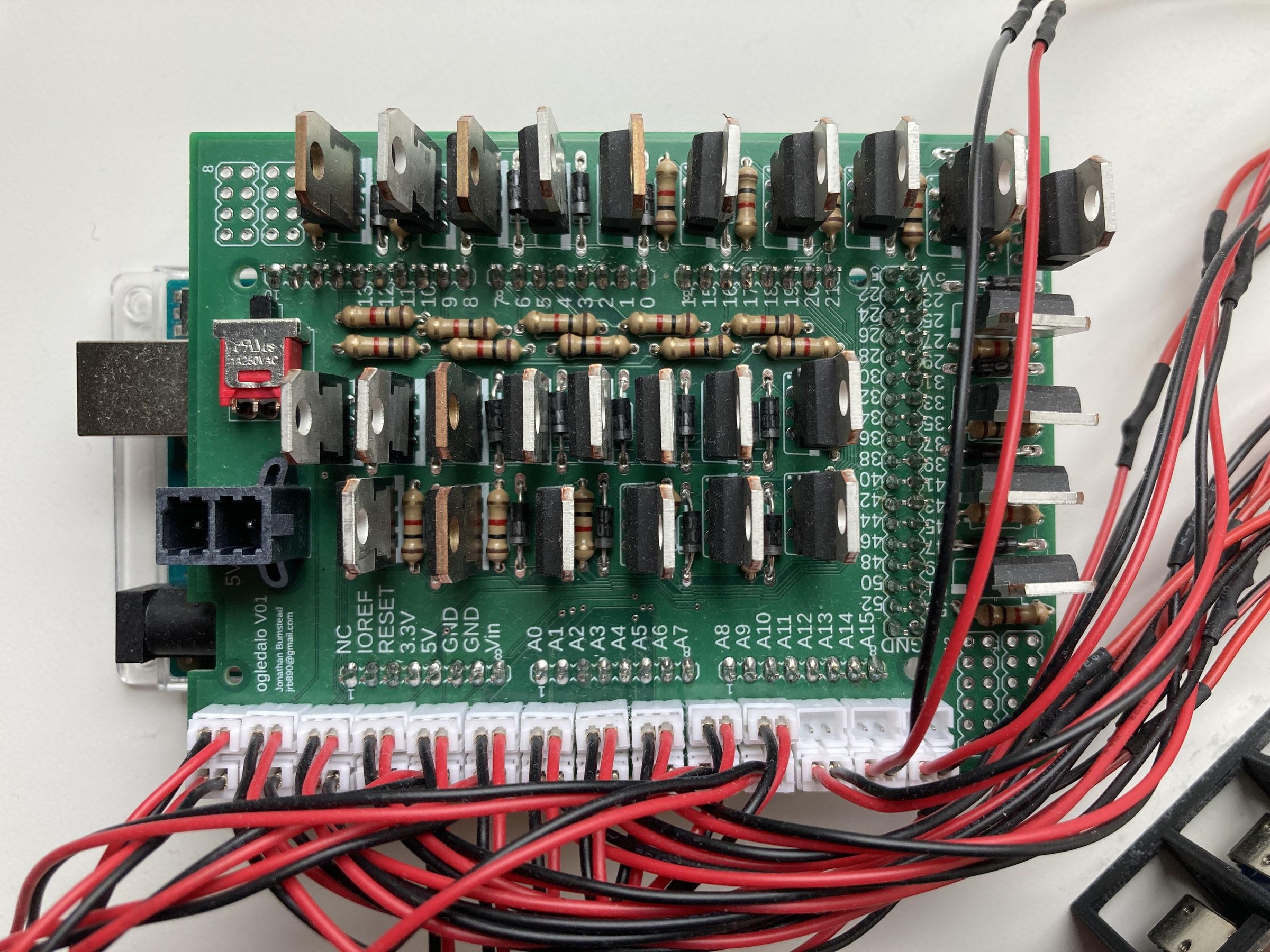 Digital Mirror Device (Macroscale Model) : 6 Steps (with Pictures) - Instructables