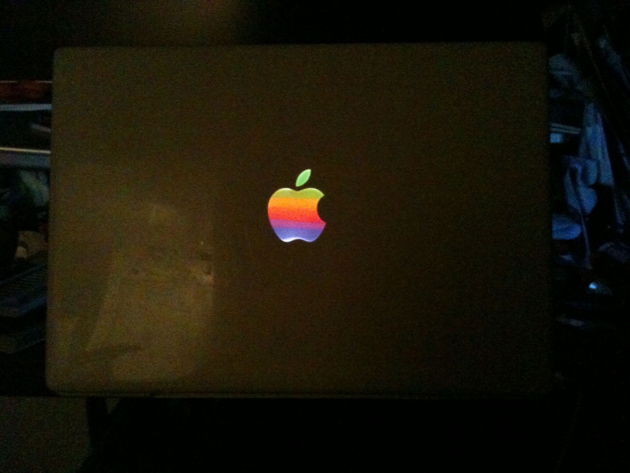 Embedding a OLD Apple Logo Into a Macbook : 3 Steps - Instructables