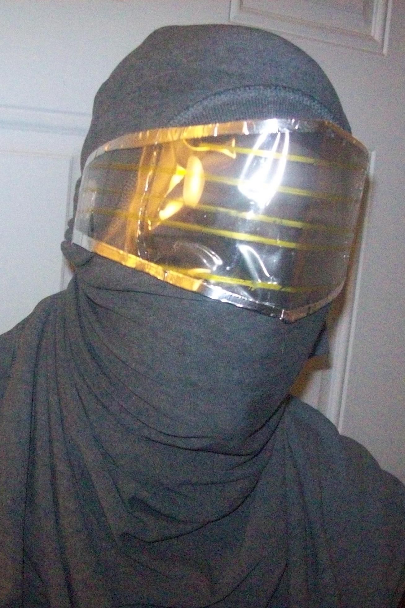 Snake Eyes Visor : 7 Steps - Instructables