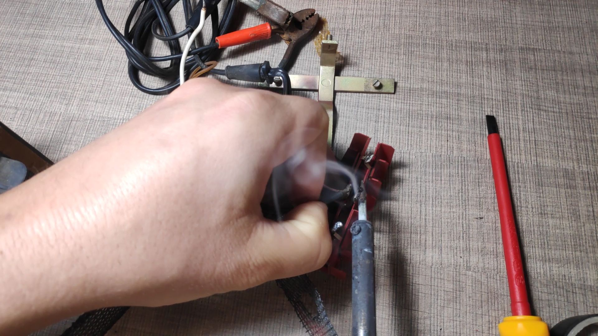 Car Battery Charger Repair : 8 Steps (with Pictures) - Instructables