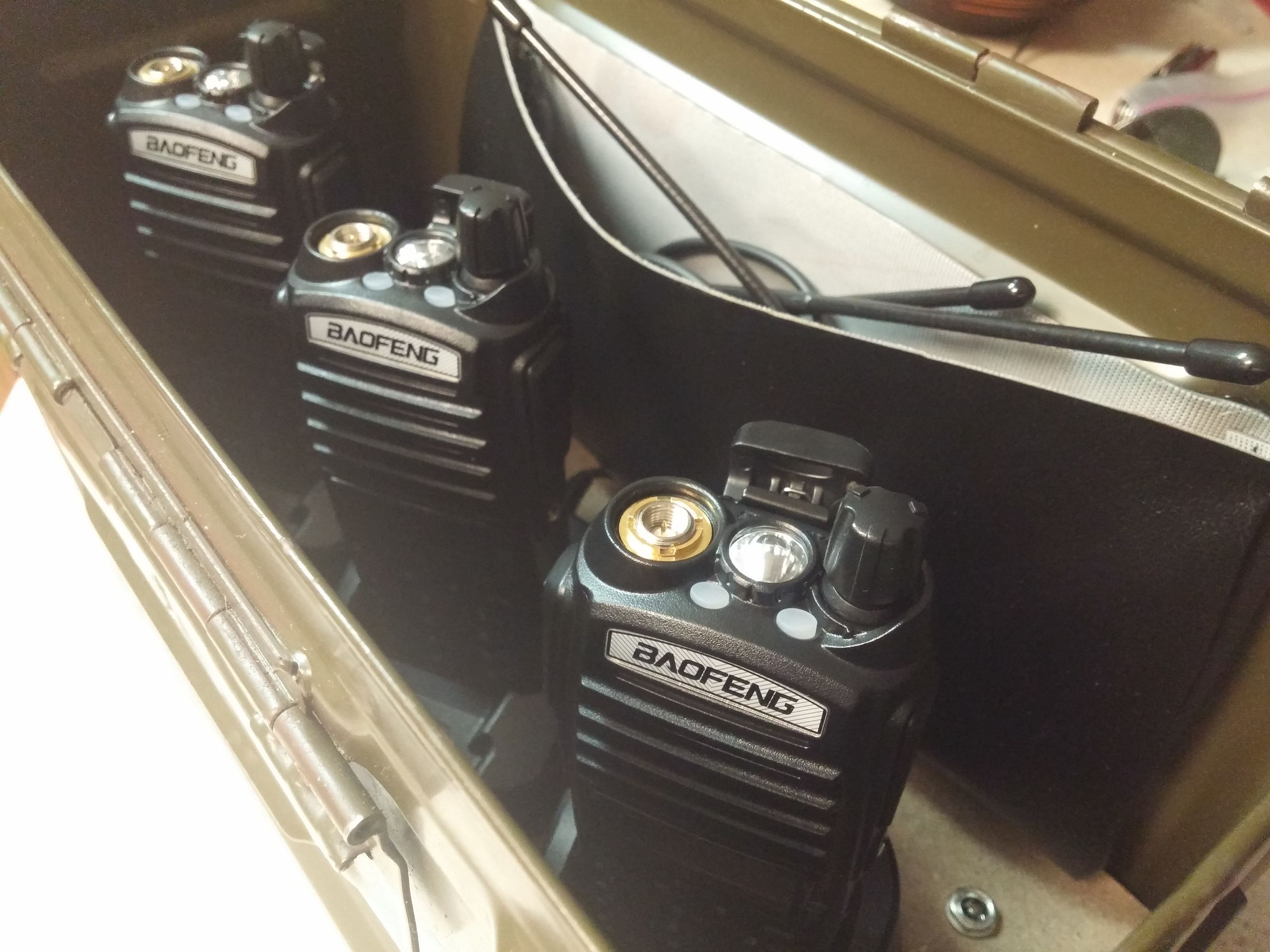 Radio Go Box (Ham, MURS, GMRS and FRS) : 6 Steps (with Pictures ...