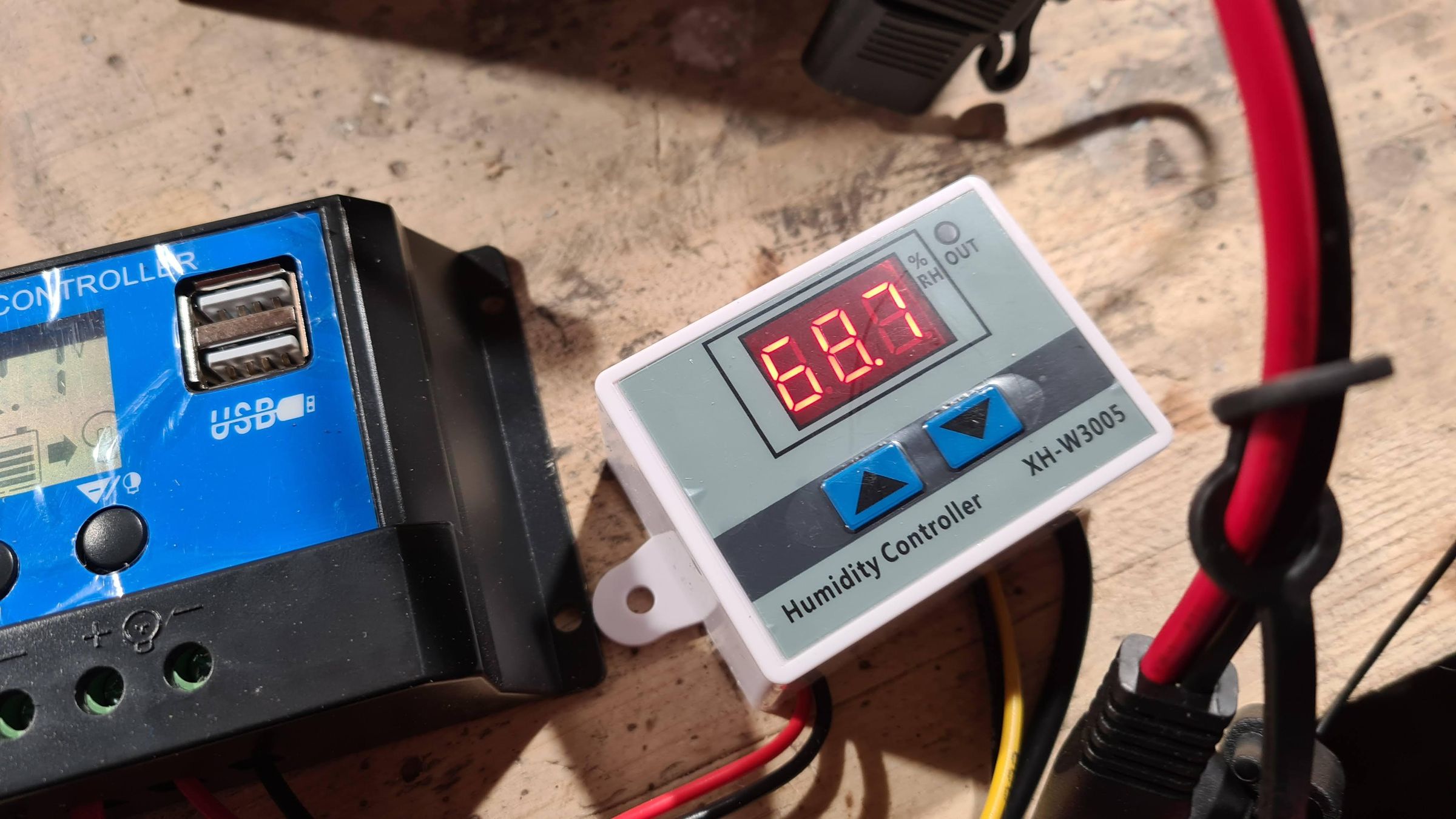 Solar Powered Humidity Extractor : 7 Steps (with Pictures) - Instructables