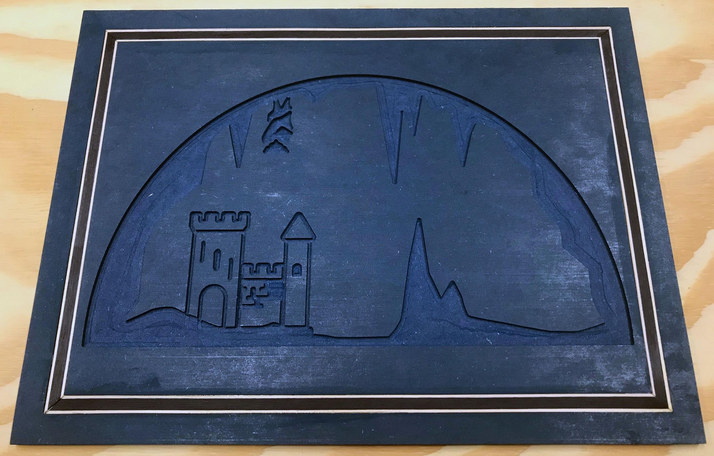 Custom DM Screen : 13 Steps (with Pictures) - Instructables